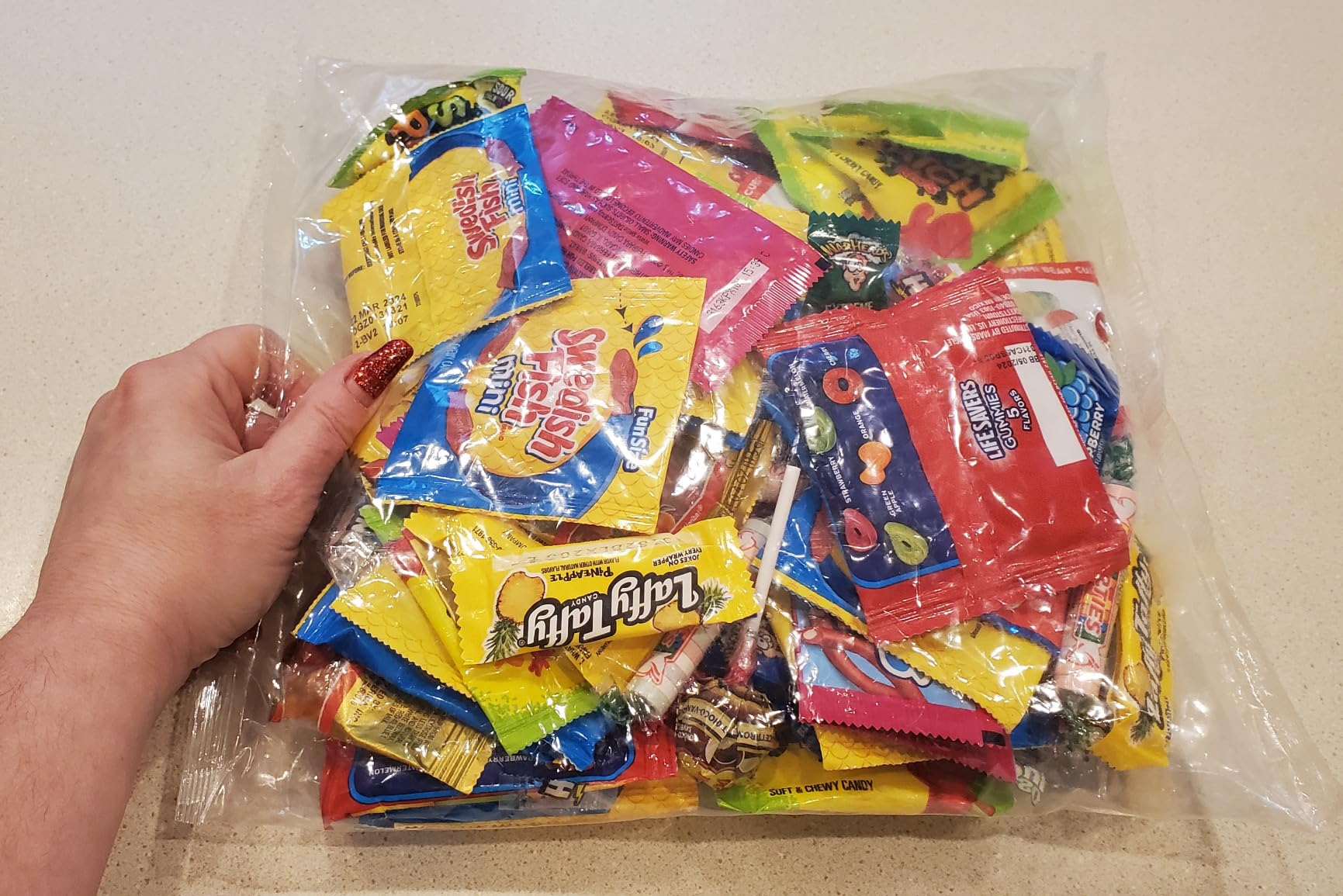 Amazon.com: Assorted Candy Variety Pack - Individually Wrapped Party ...