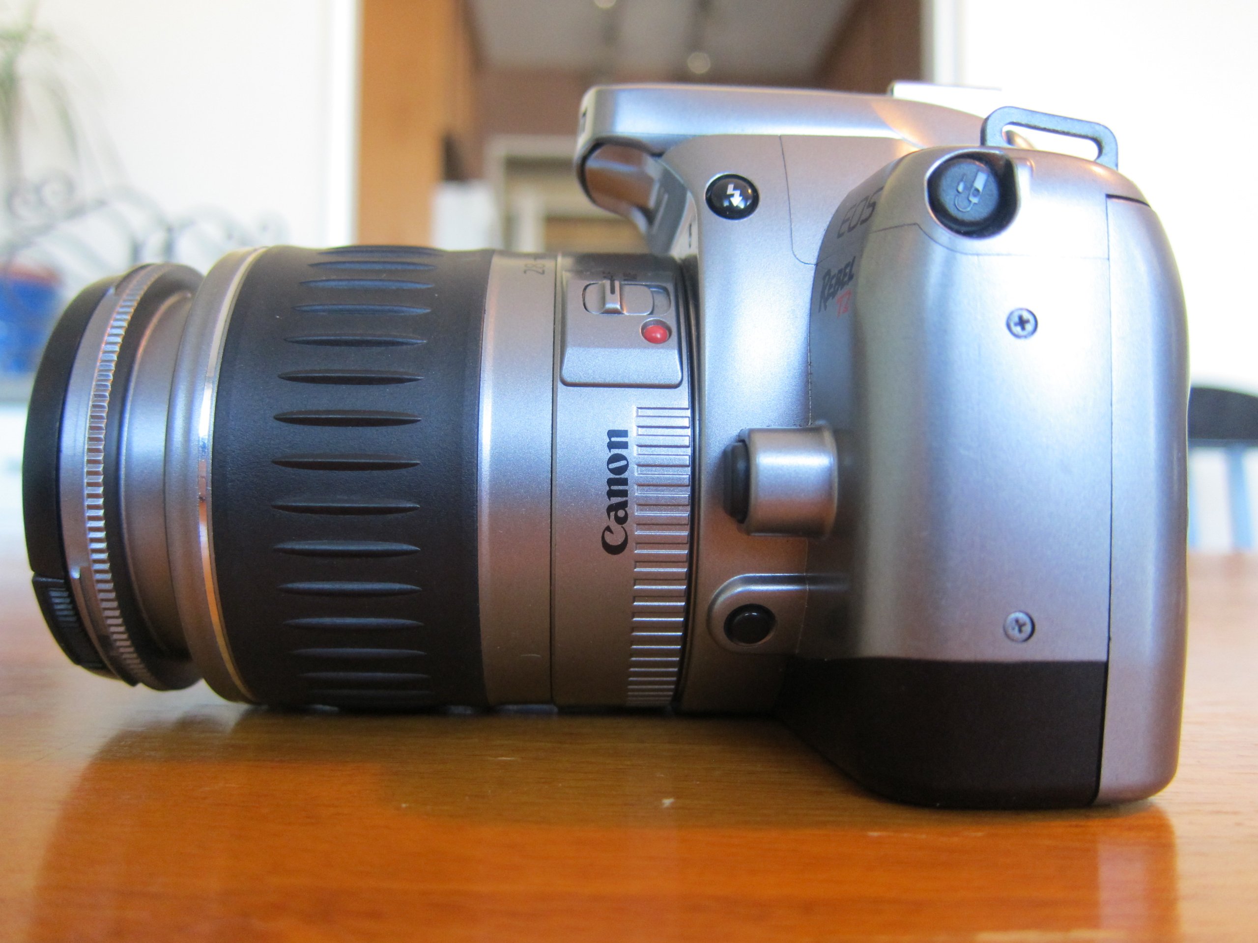 Canon Eos Rebel T2 300x