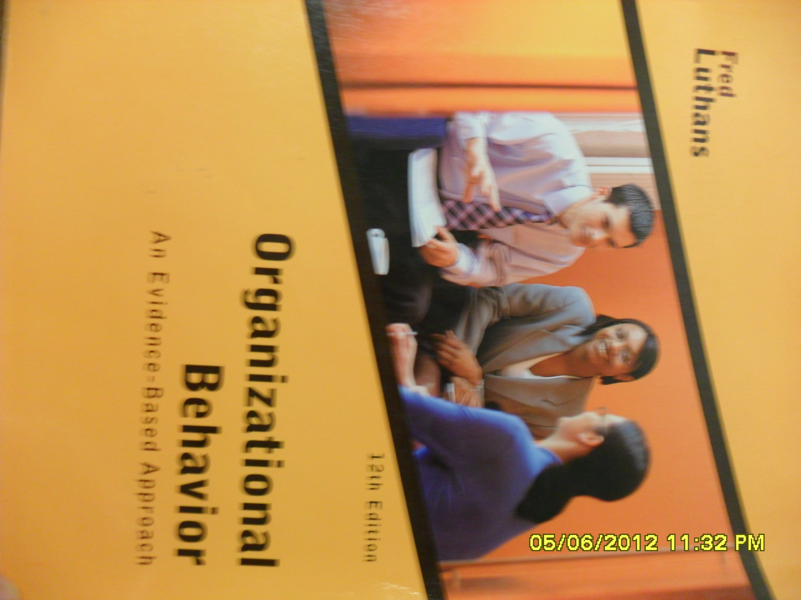 Organizational Behavior: Luthans, Fred: 9780073530352: Amazon.com: Books