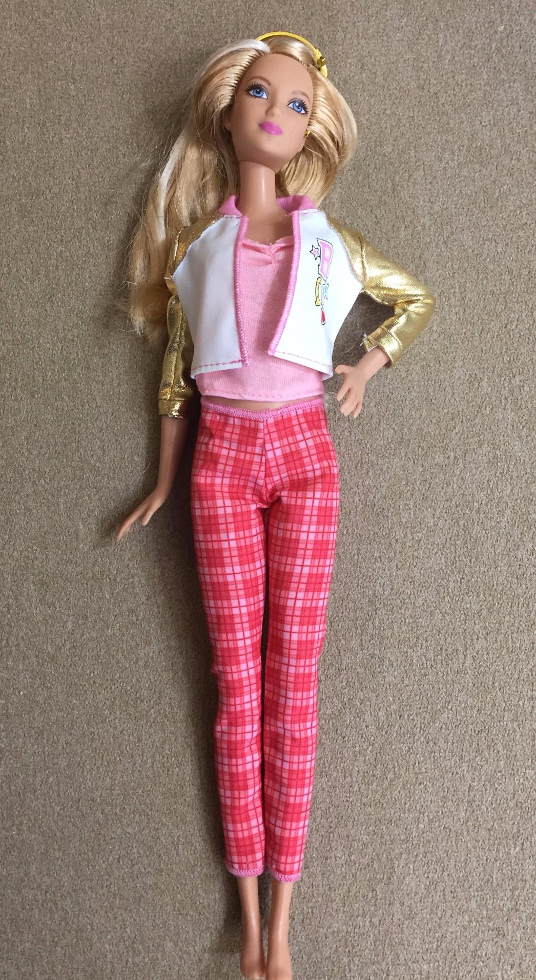 Amazon.com: Barbie Fashions School Pack : Toys & Games