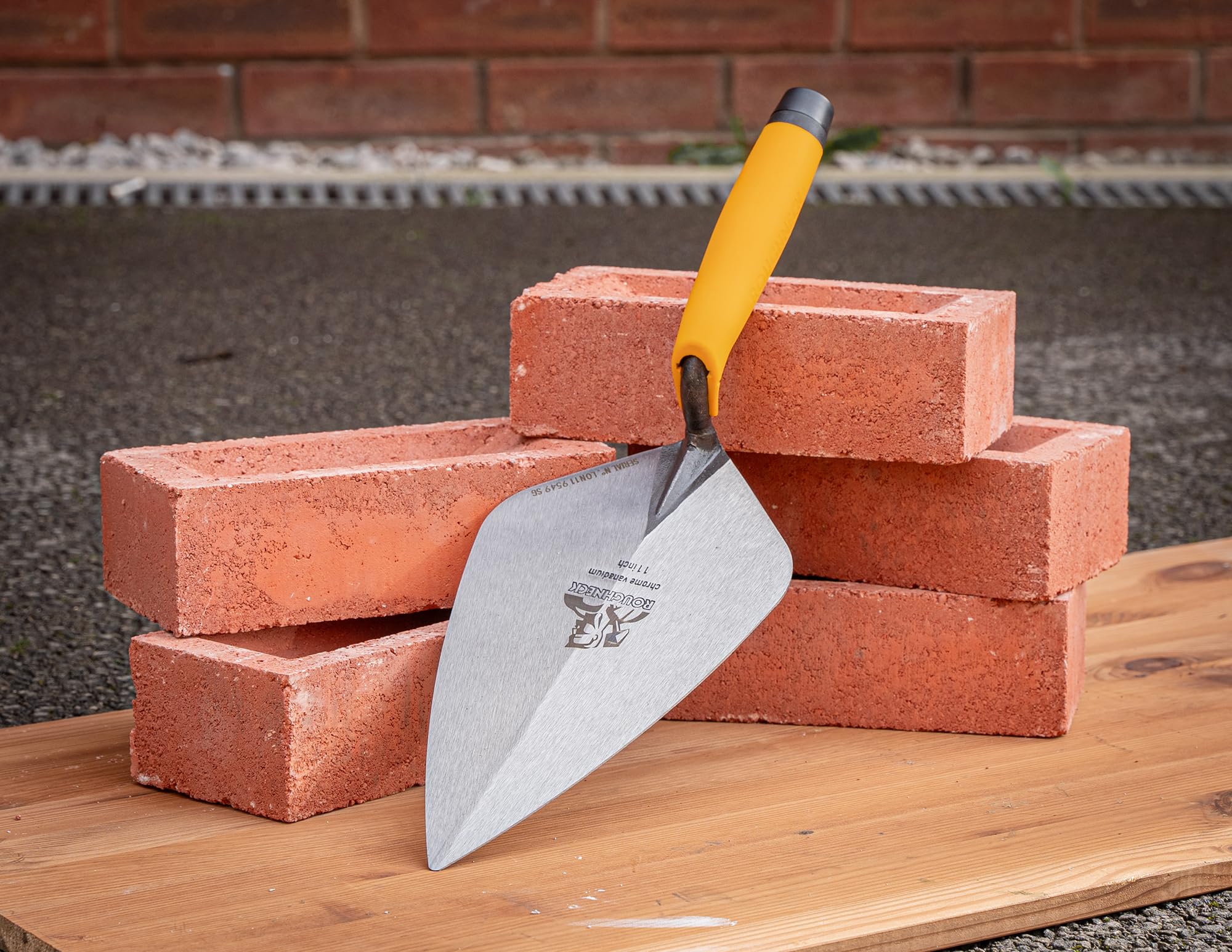 ROUGHNECK ROU51011 London Pattern Brick Trowel 11″ (280mm) – BigaMart