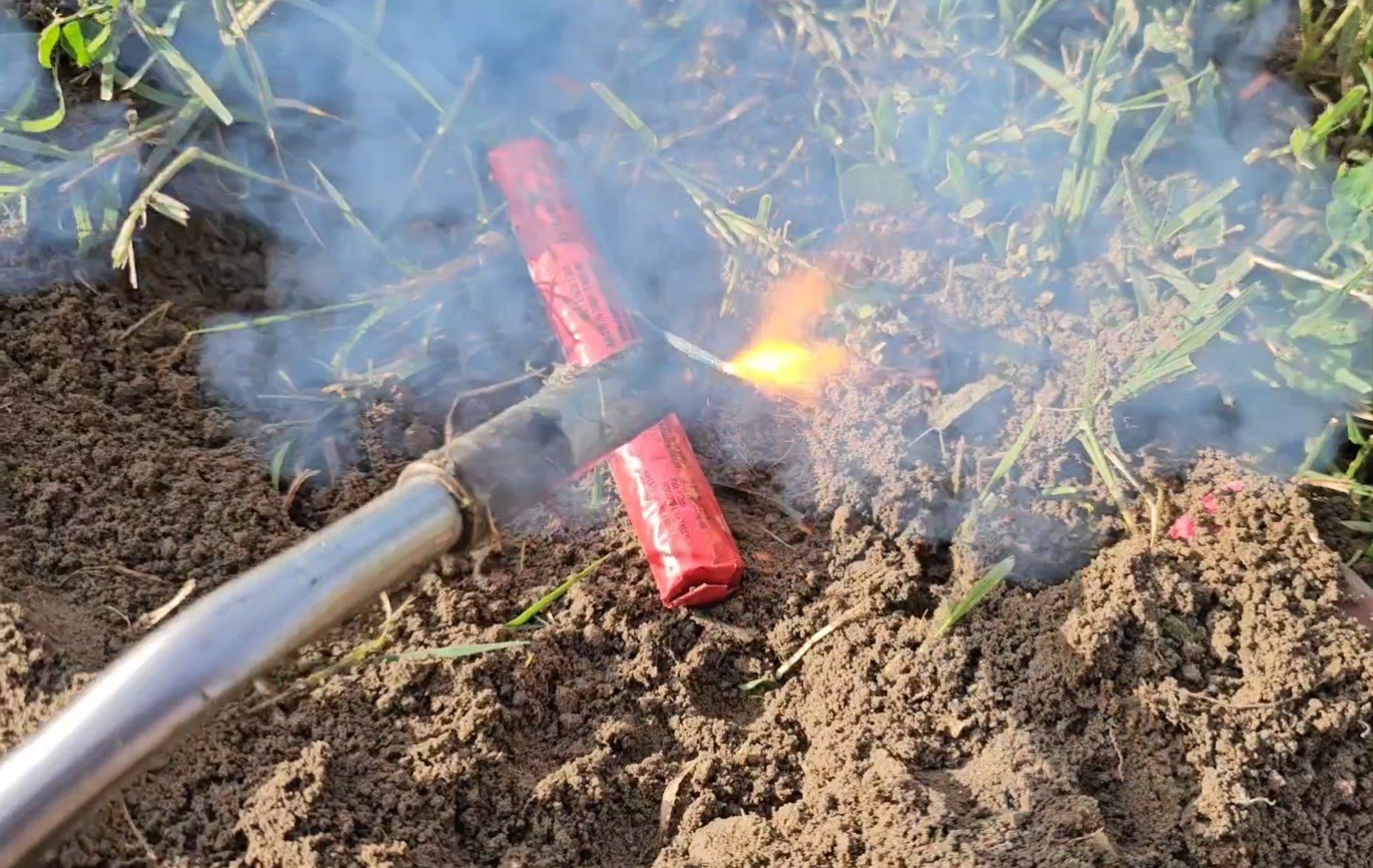 Watch How do you use the Amdro Gopher gasser? on Amazon Live