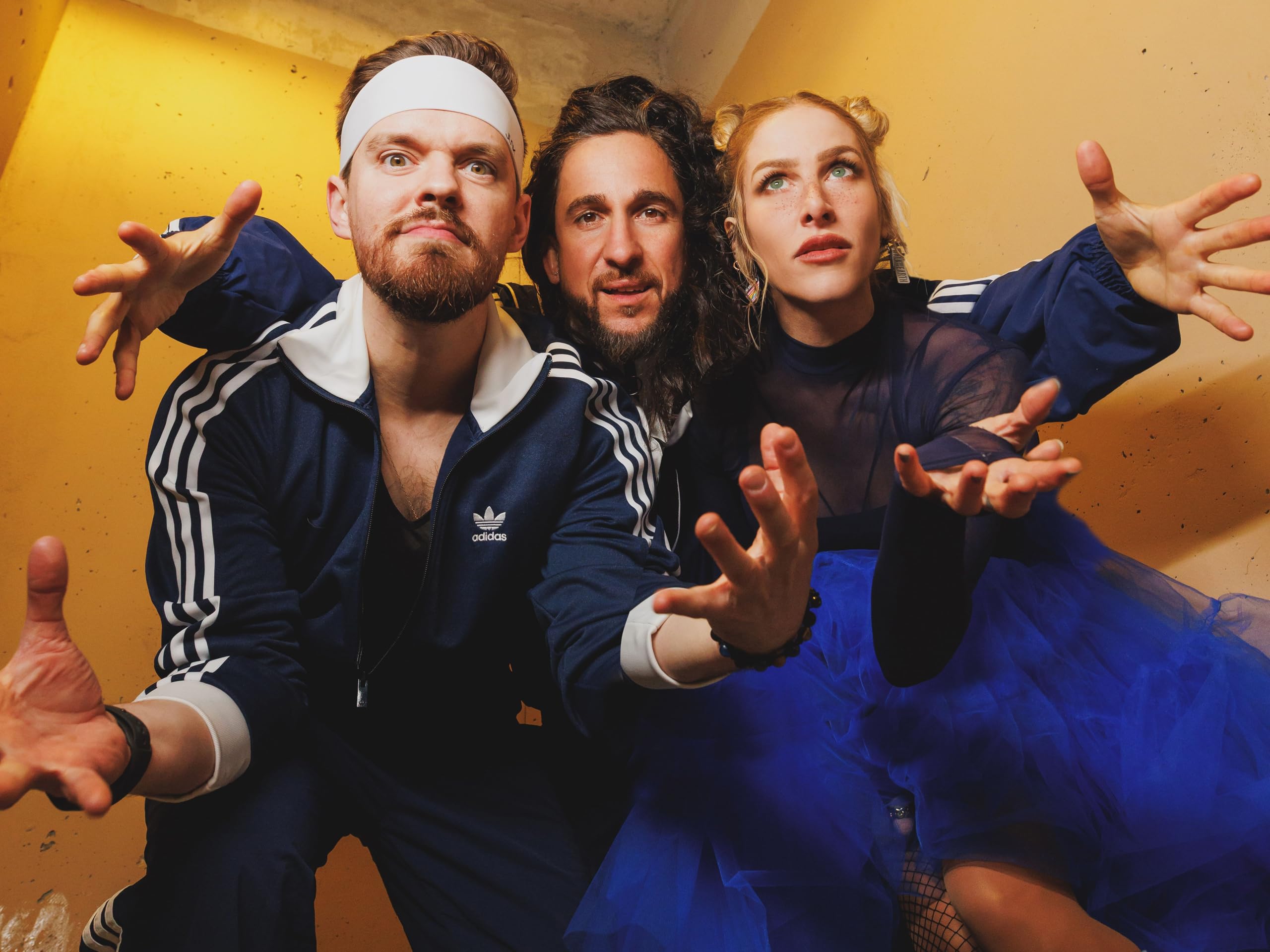 Somebody That I Used to Know song by Walk Off the Earth from Pure ...