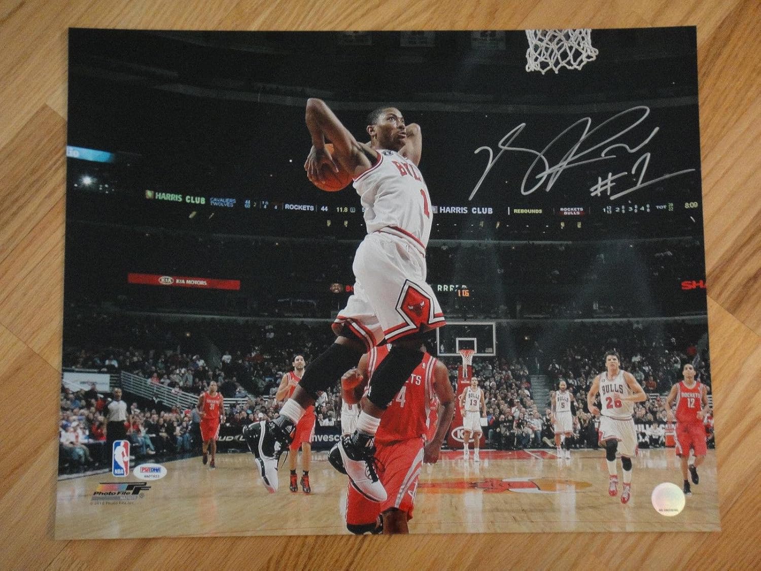Derrick Rose Autographed Picture - #1 16x20 Mint Autograph Mvp - PSA ...