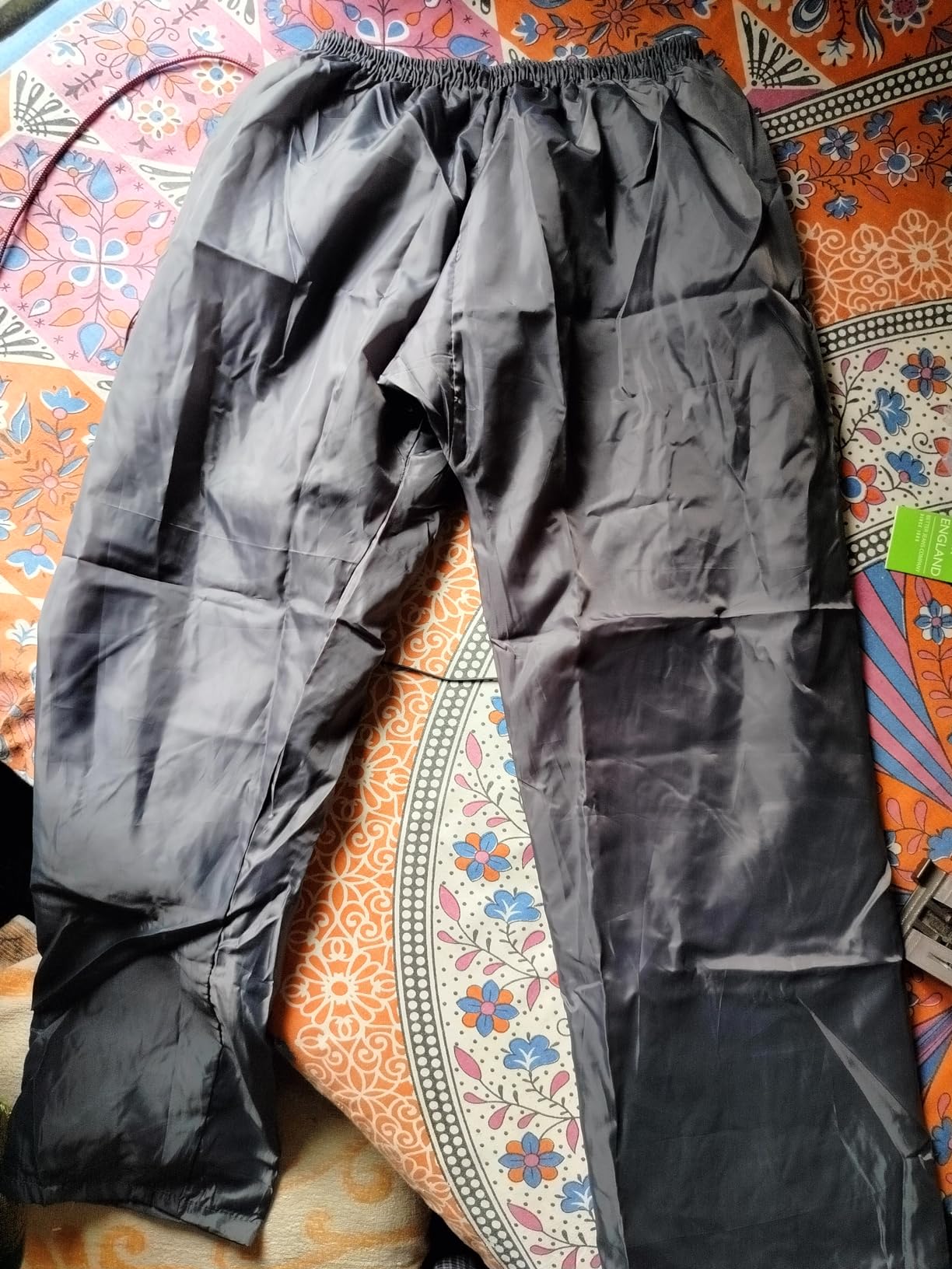 Buy ROOPRANG Men Solid Polyester Raincoat (Pack of 1, Black, L, RAIN_38 ...