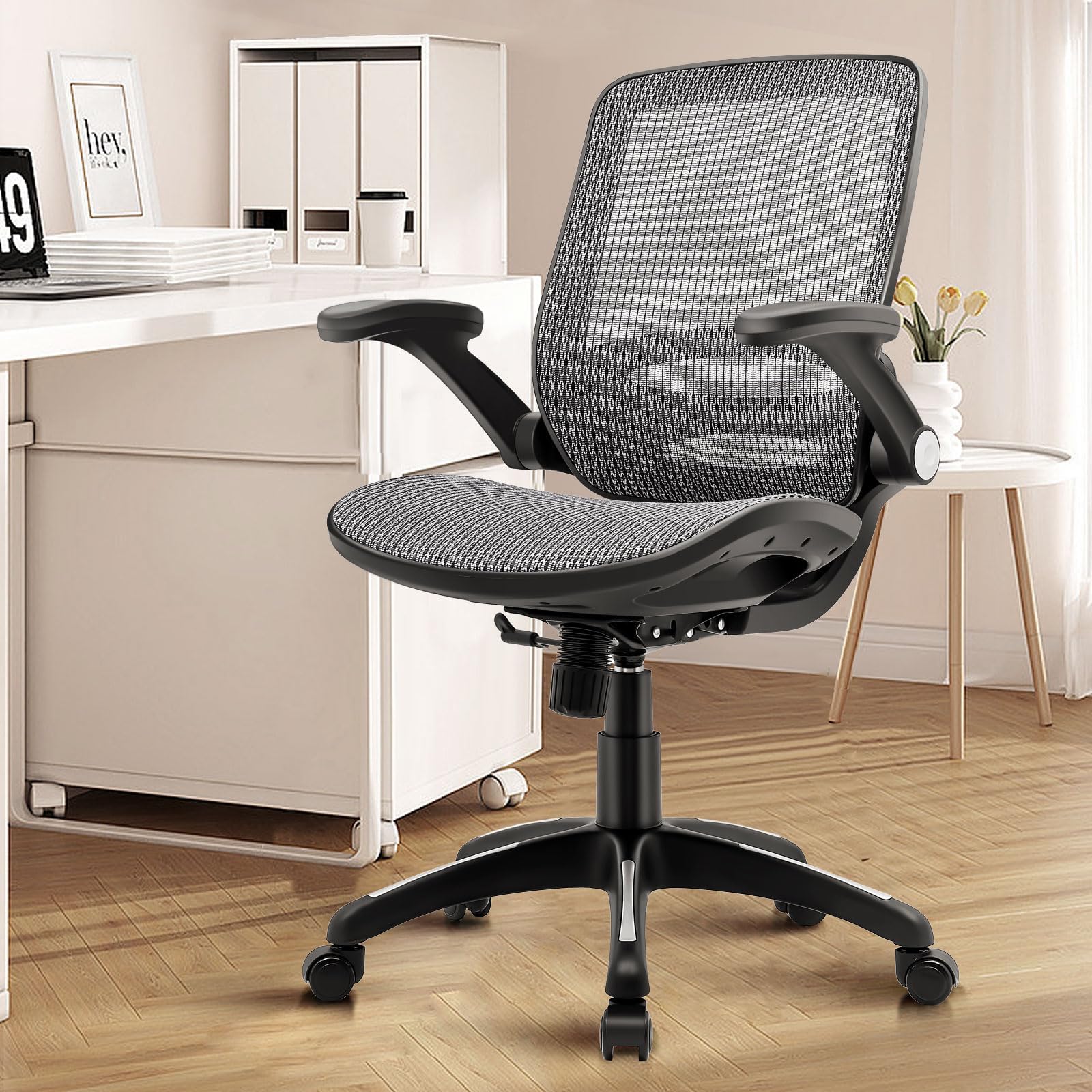 Amazon.com: Ergonomic Mesh Office Chair with 90 °Flip-Up Armrests,130 ...