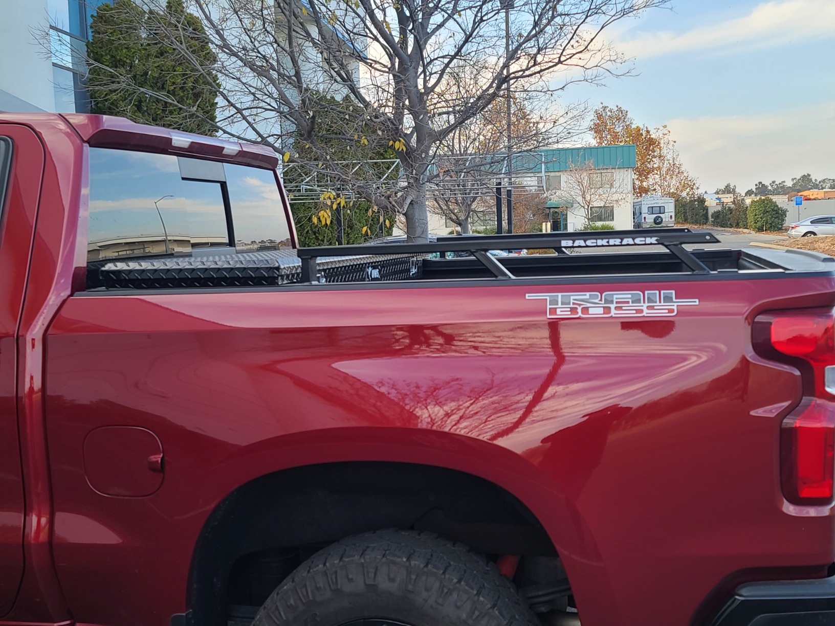 Amazon.com: RealTruck Backrack Side Rails to use w/ 21" Toolbox | Black ...