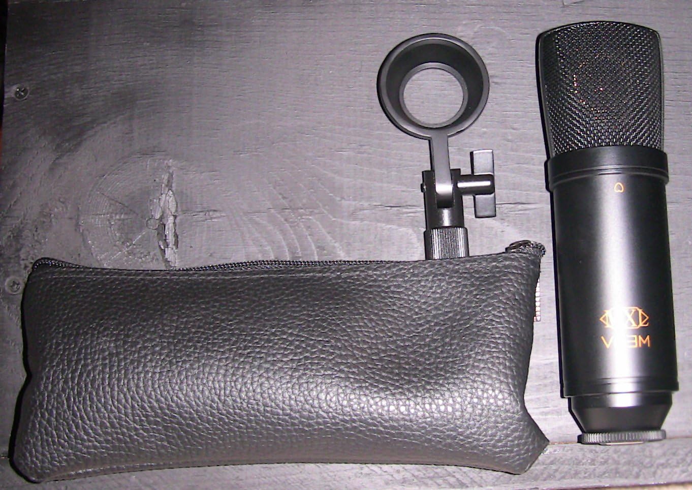 Amazon.com: MXL V63M Condenser Studio Microphone with Shockmount ...