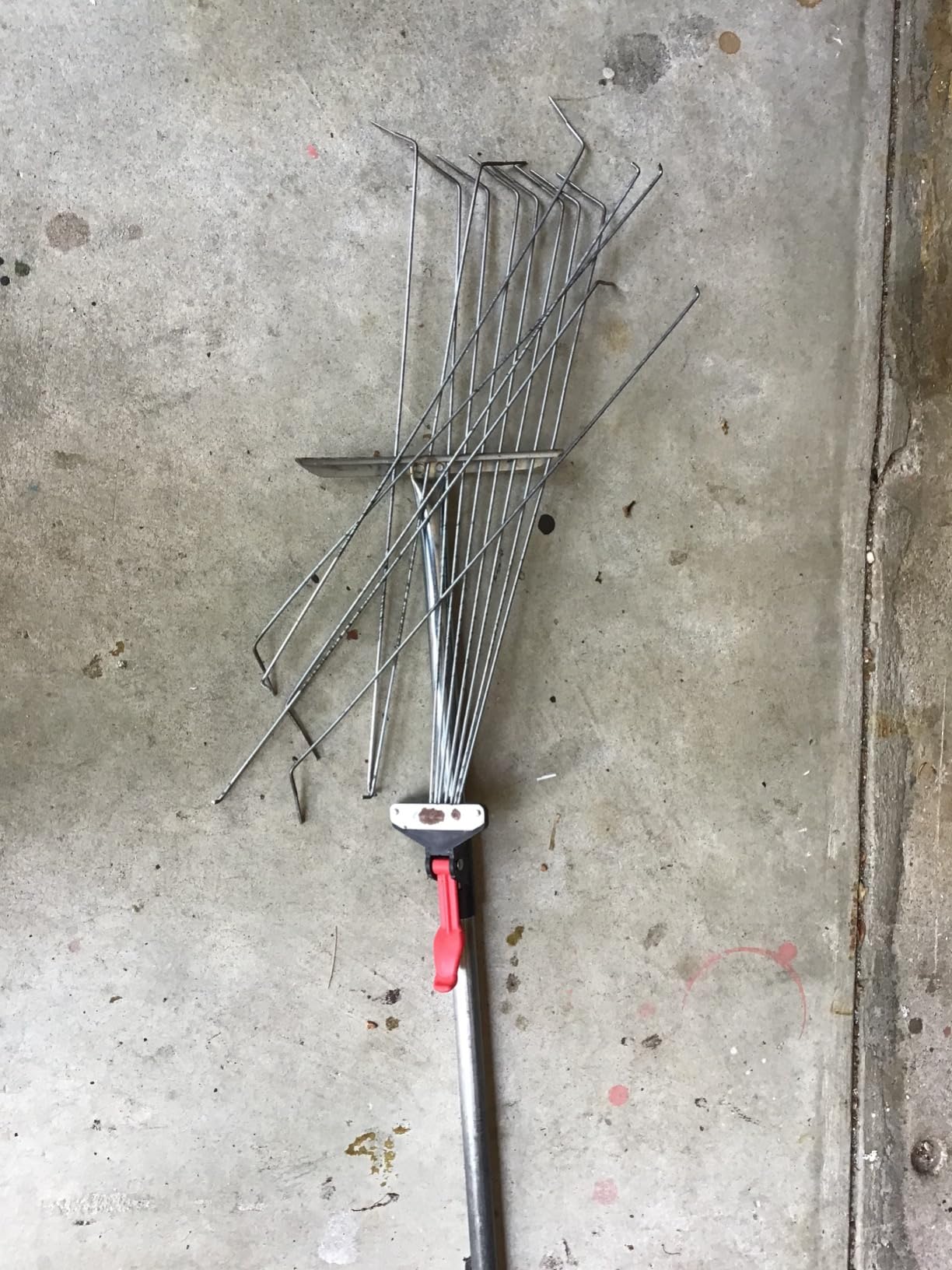 Amazon.com : Bond 2060 7-Inch to 22-Inch Adjustable Steel Rake : Patio ...