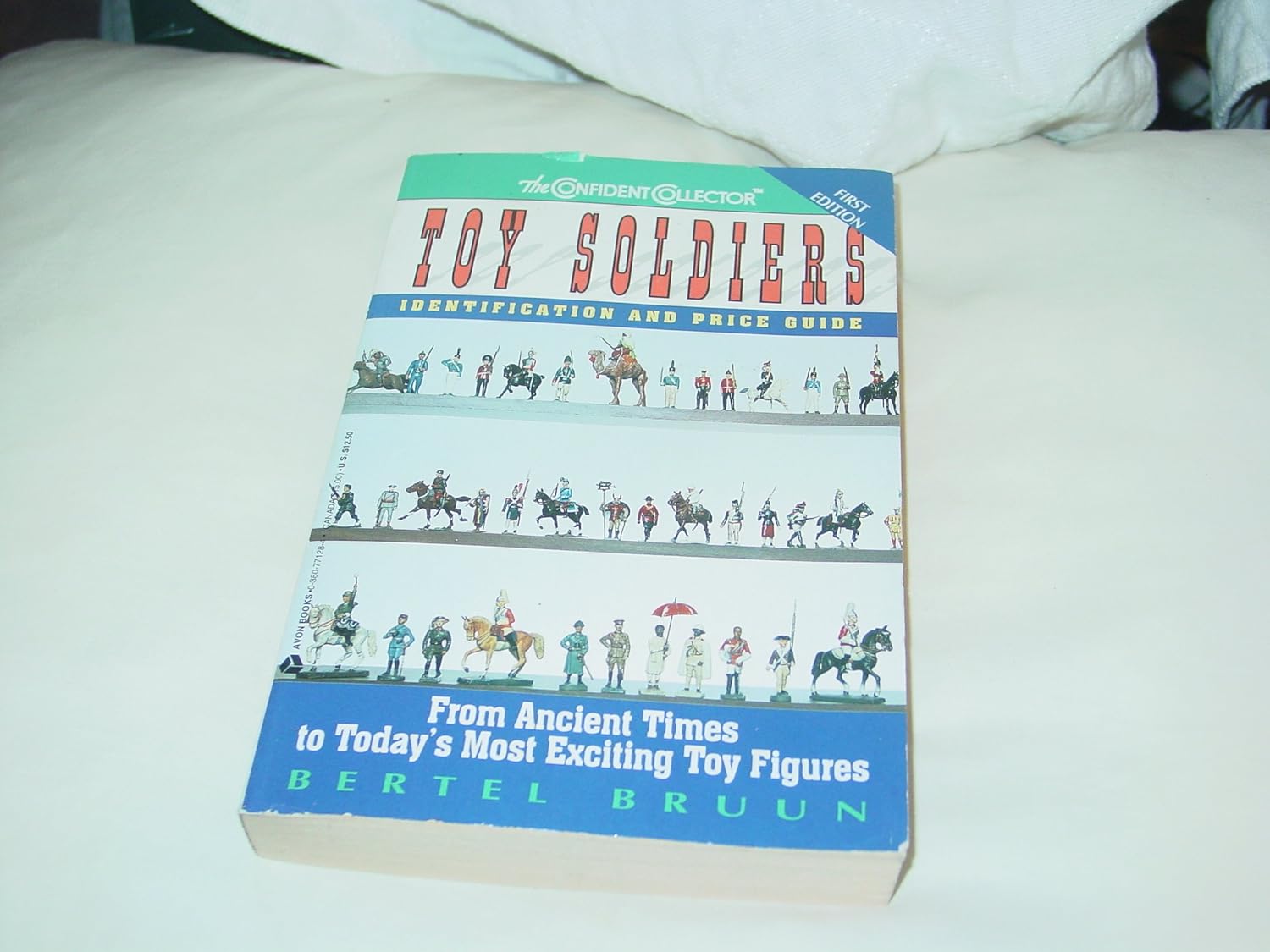 Toy Soldiers Identification and Price Guide (Confident Collector Series ...