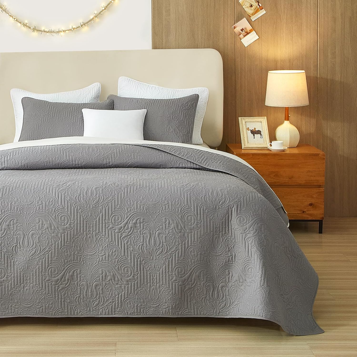 Amazon.com: HiSnug Gray Quilt Set Queen Size - Lightweight Summer ...
