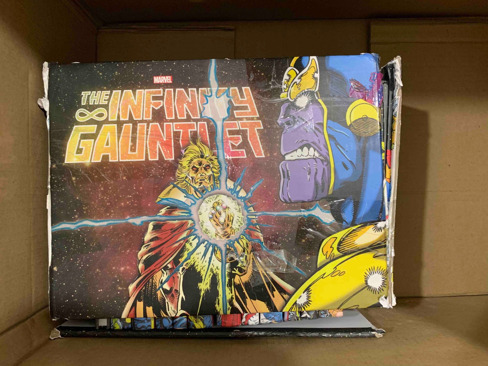 INFINITY GAUNTLET BOXED SET : Starlin, Jim, Perez, George: Amazon.in: Books