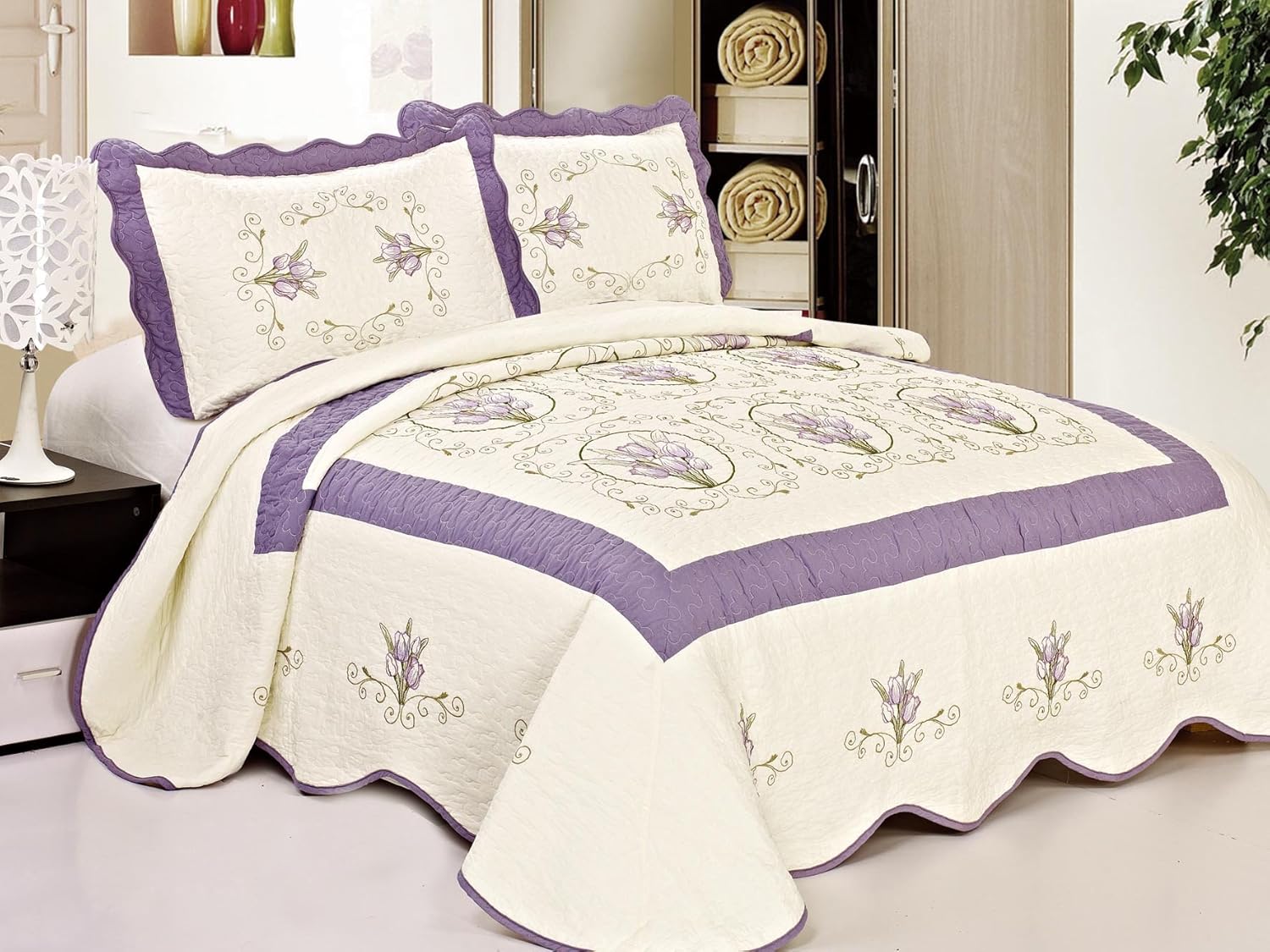 Amazon.com: Queen Size Quilted Bedspread Purple Flowers Floral 0034 ...
