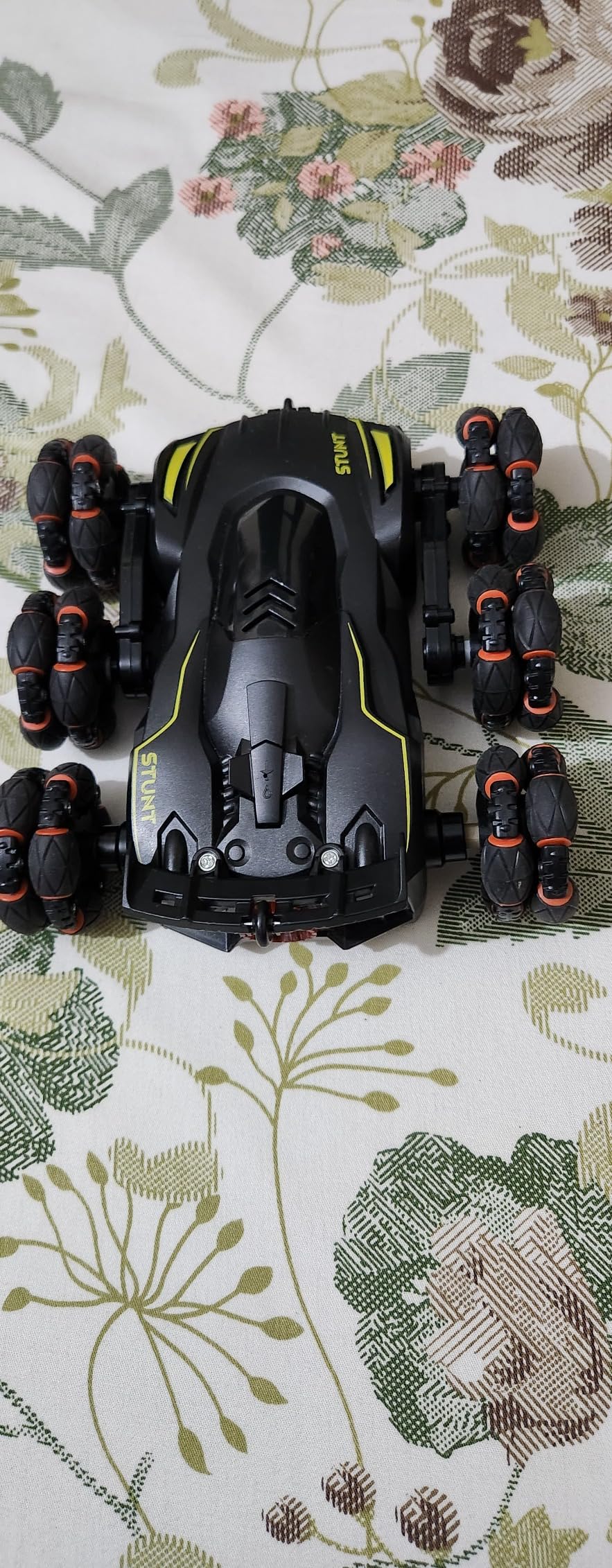 Vikrida 6 Wheel Remote Control Stunt Car 2.4G Off-Road RC Truck Double ...