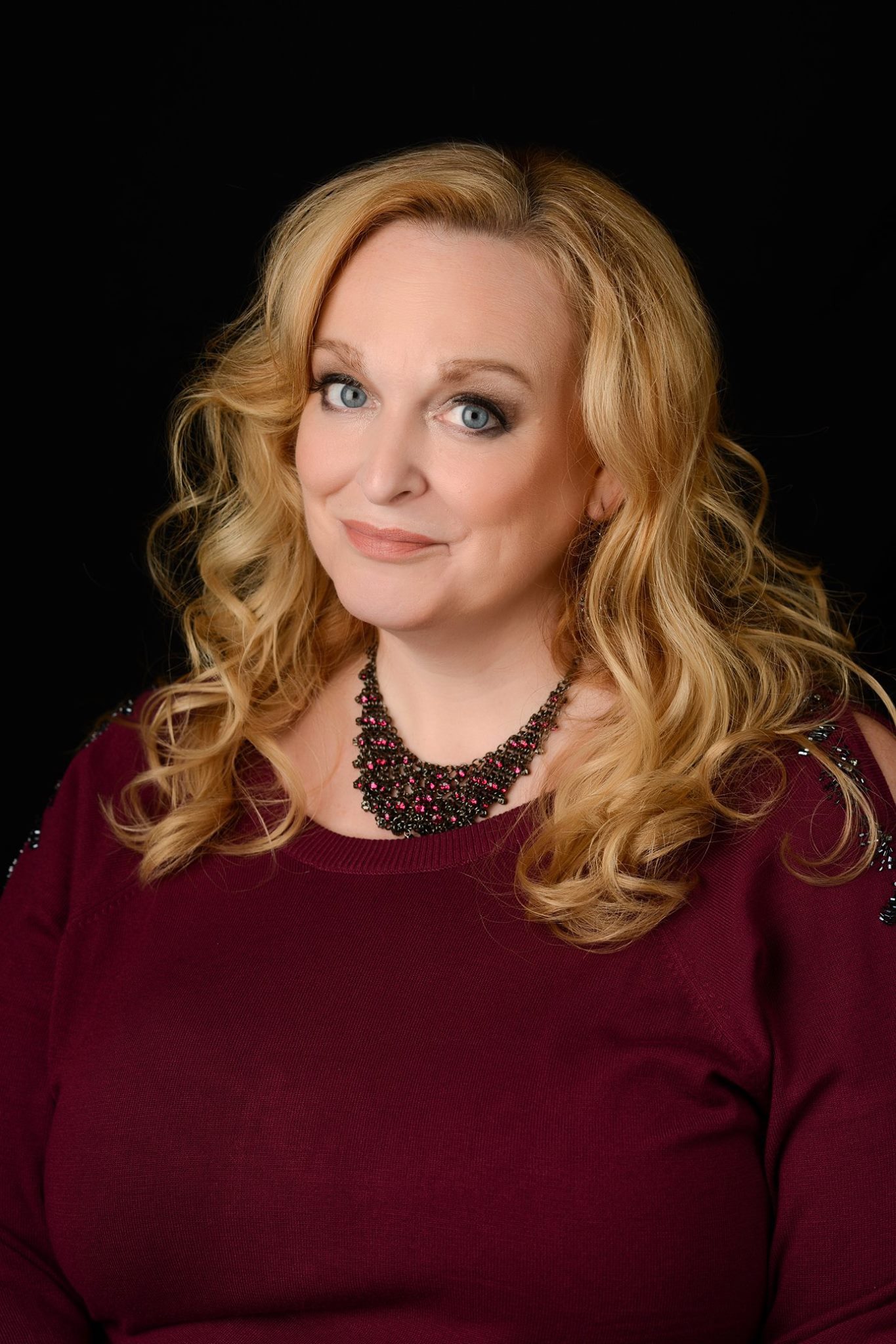 Amazon.com: Allyson Martinek: books, biography, latest update