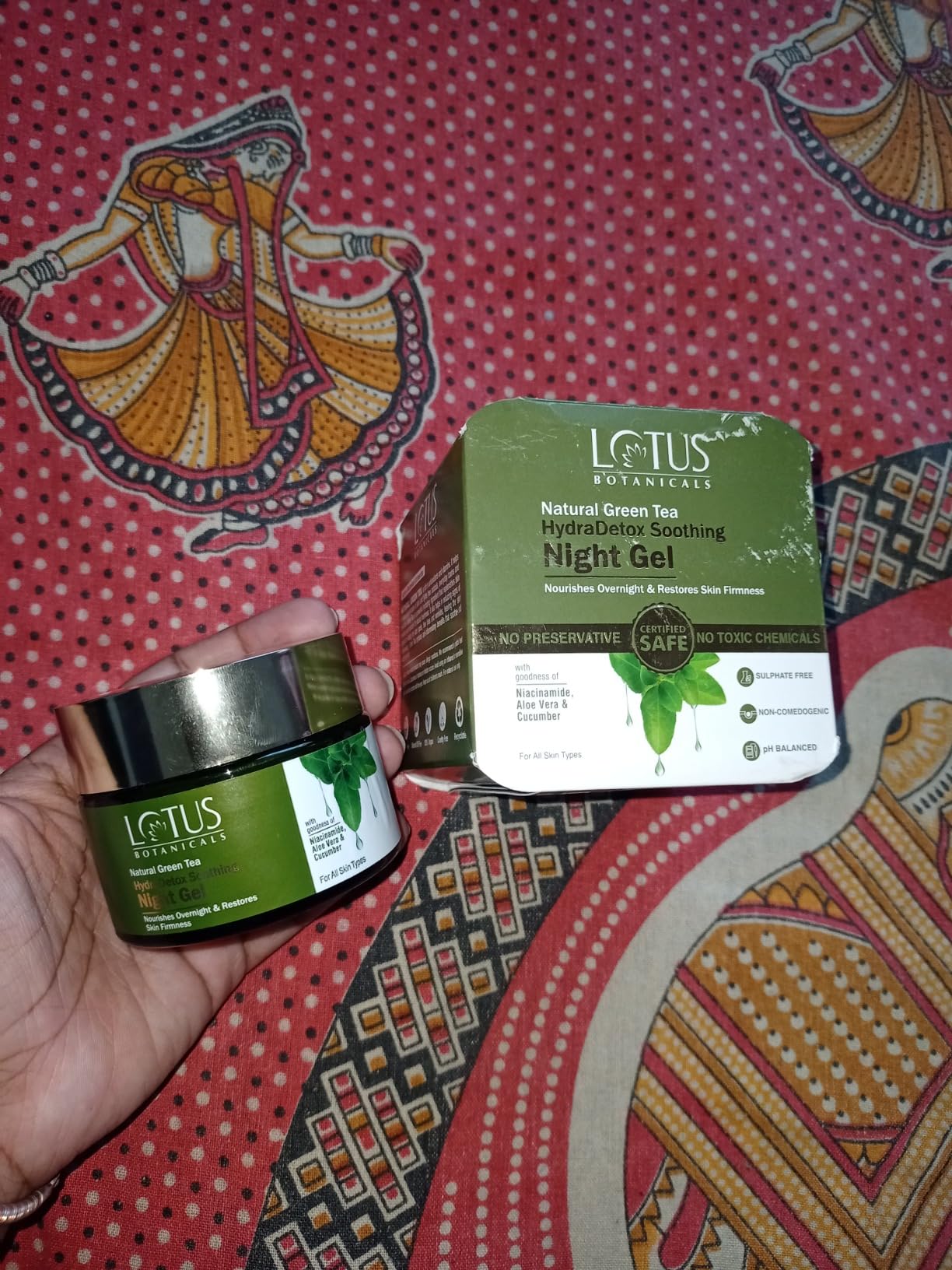 LOTUS BOTANICALS Natural Green Tea Hydradetox Soothing Night Gel With ...