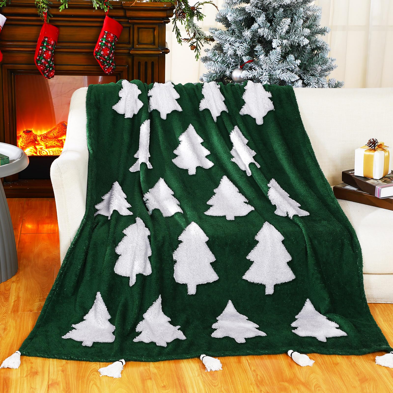 Amazon.com: FuWeave Christmas Throw Blanket Christmas Tree Couch ...