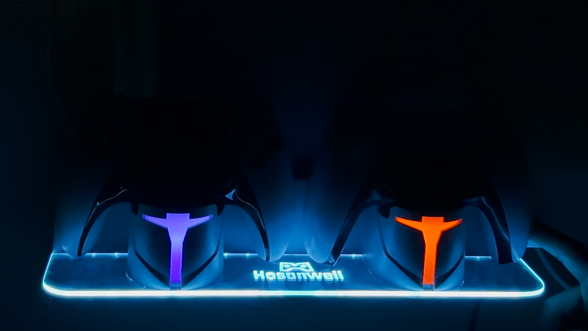 Watch Hosanwell PS5 Wall Mount Lighting Show on Amazon Live