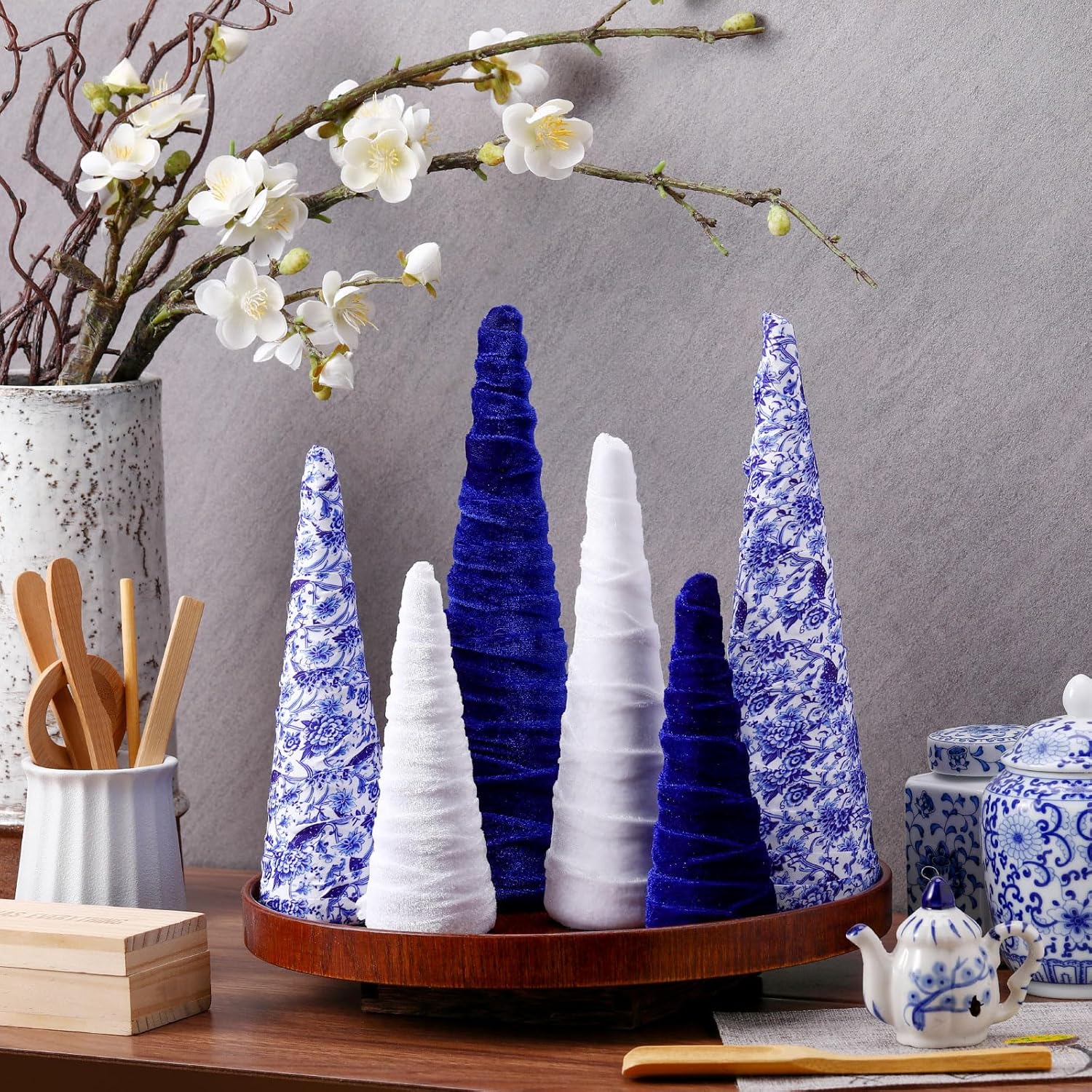 Amazon.com: Anglechic 6 Pcs Chinoiserie Blue and White Porcelain Cone ...