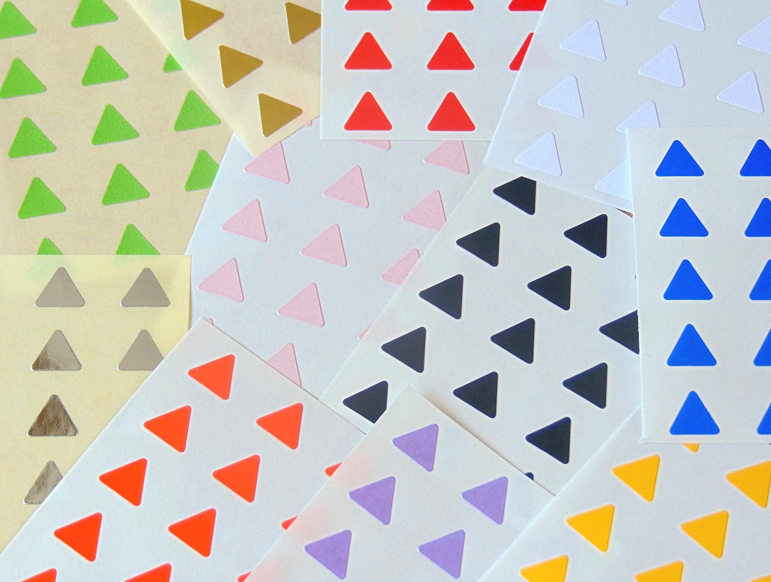 Amazon.com : YIKIADA Red Multi-Shaped Labels Color Coding Stickers ...