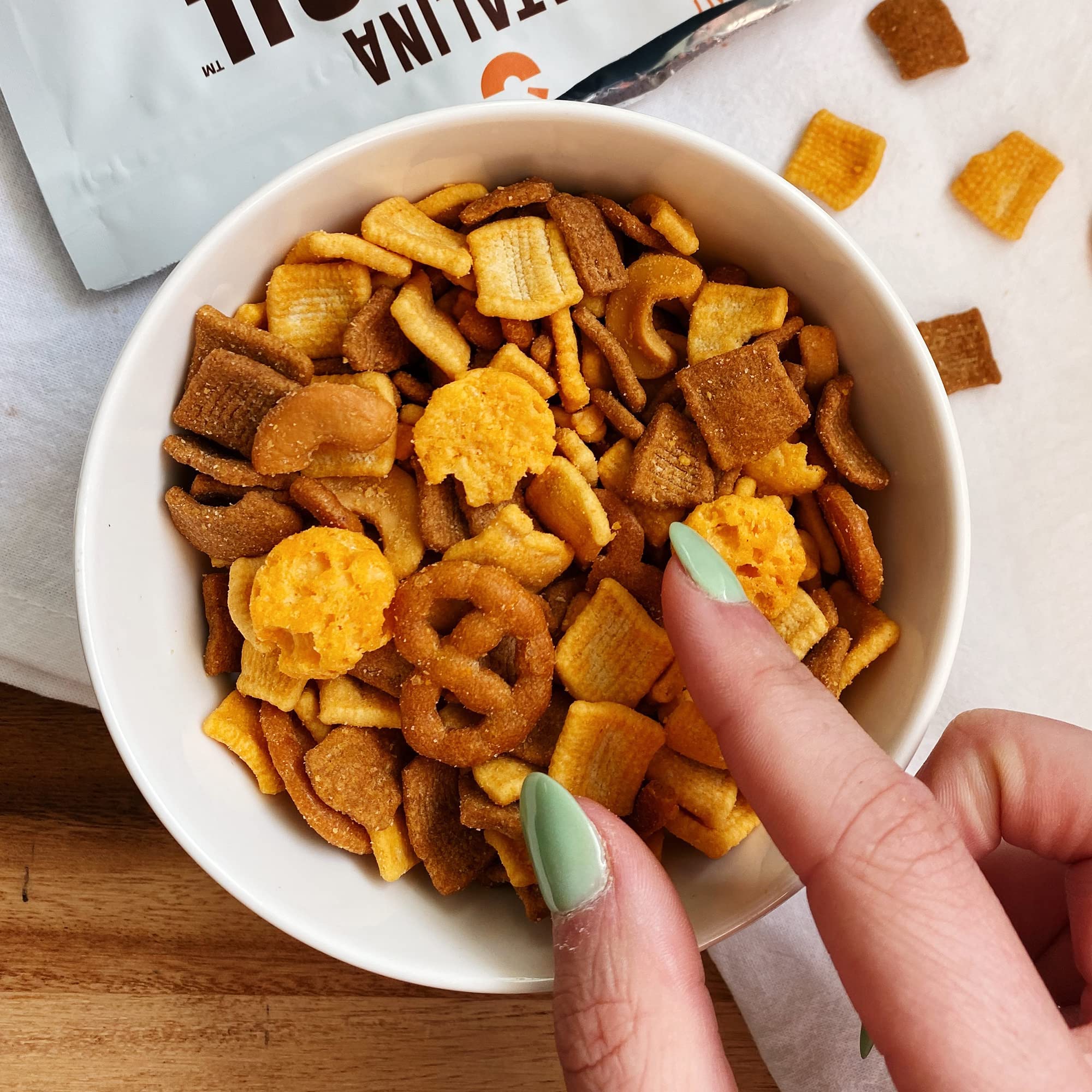 Snapklik.com : Catalina Crunch Mix Cheddar Protein Snack MixKeto Friendly