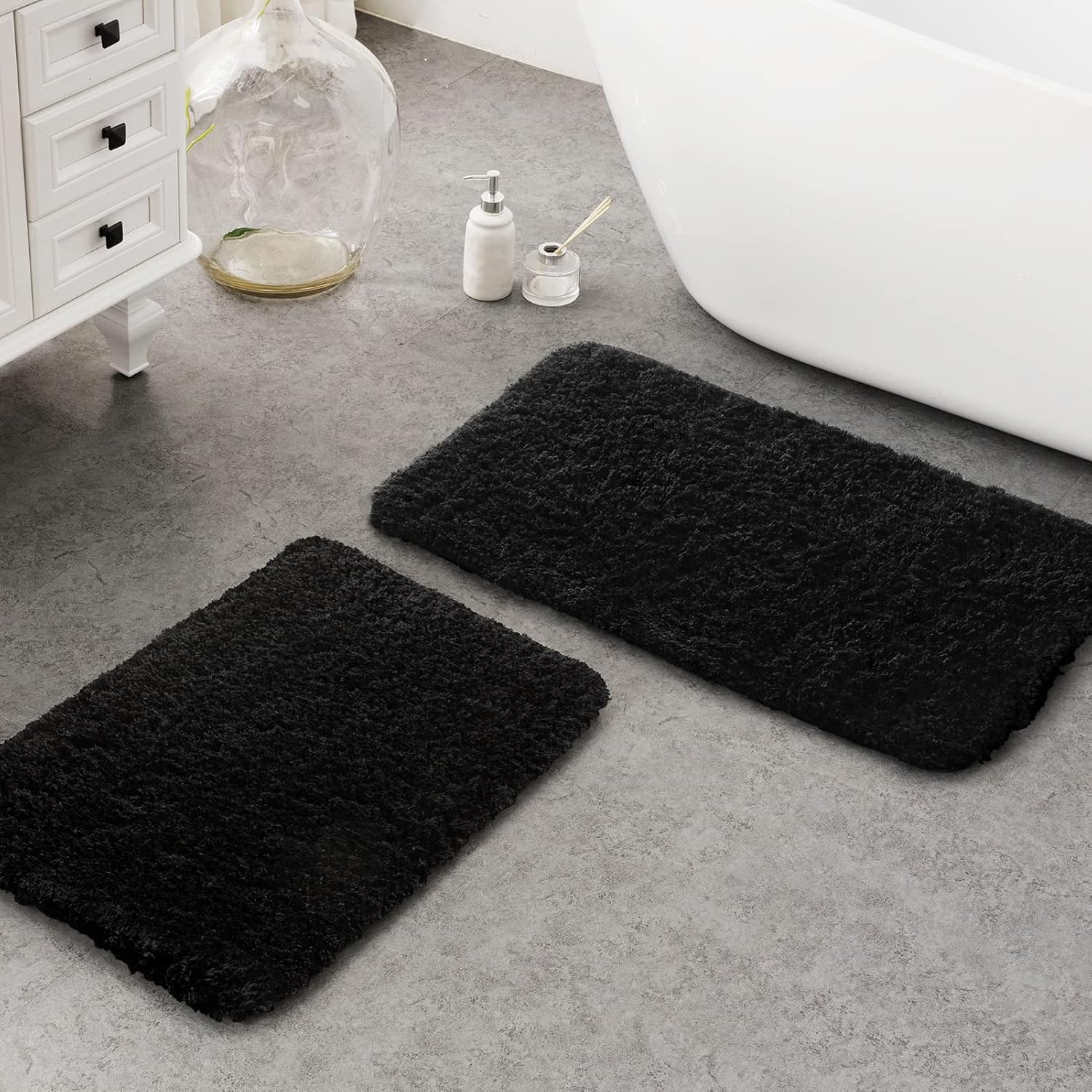 Amazon.com: Ashler Bathroom Rugs Set of 2, Black Bath Rugs 2 Piece ...