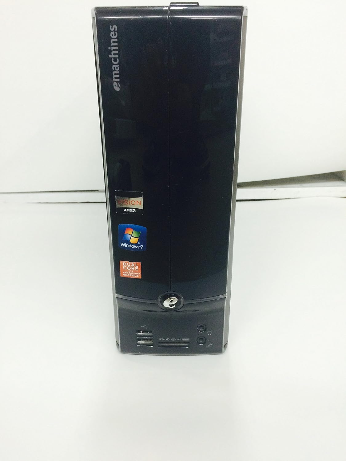 Amazon.com: eMachine AMD E-300 1.30 GHz Desktop | EL1360G-UW11P ...