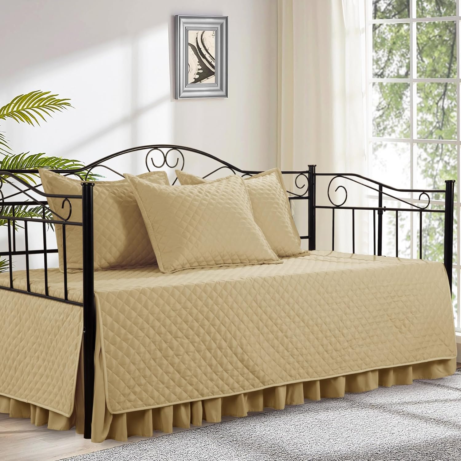Amazon.com: HOMBYS Daybed Cover Sets- Diamond Stitching Daybed Bedding ...