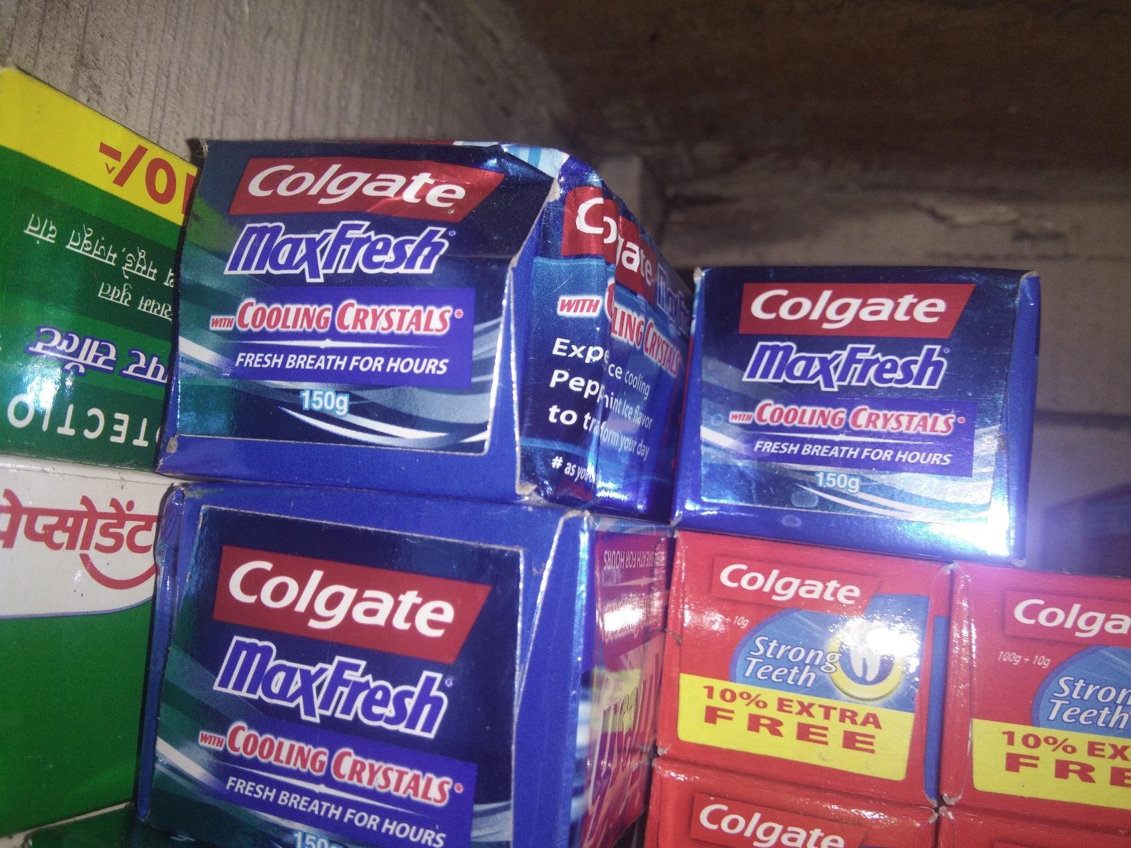 Buy Colgate Freshness Max Fresh Toothpaste - 150 G (Buy 3 Get 1 Free ...