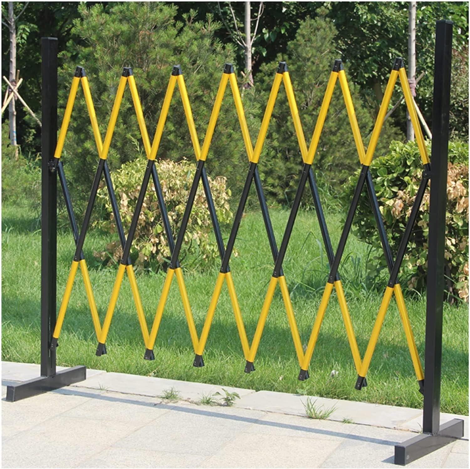 Retractable Traffic Barricade，Expandable Driveway Fence with Casters ...