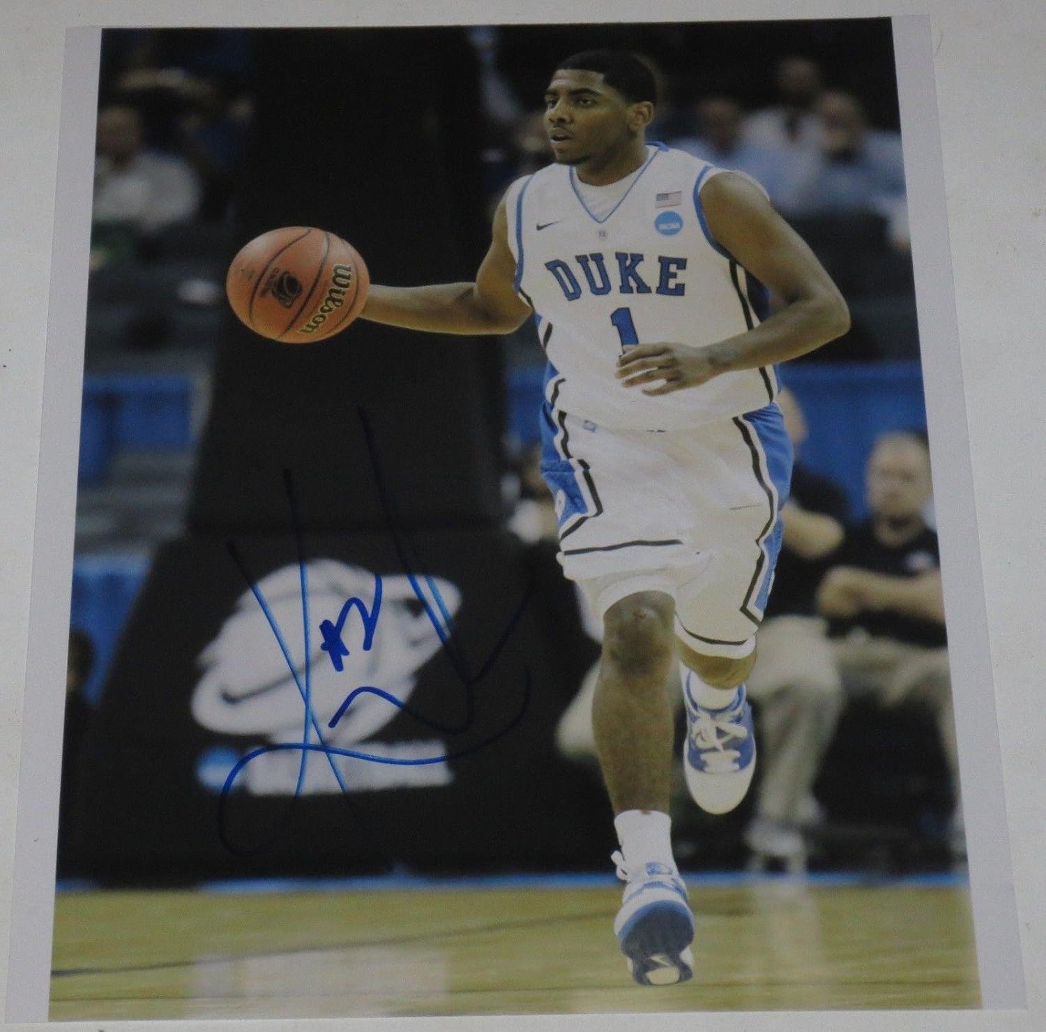 Amazon.com: Kyrie Irving Autographed Photo - 8x10 Cavaliers Coa D ...
