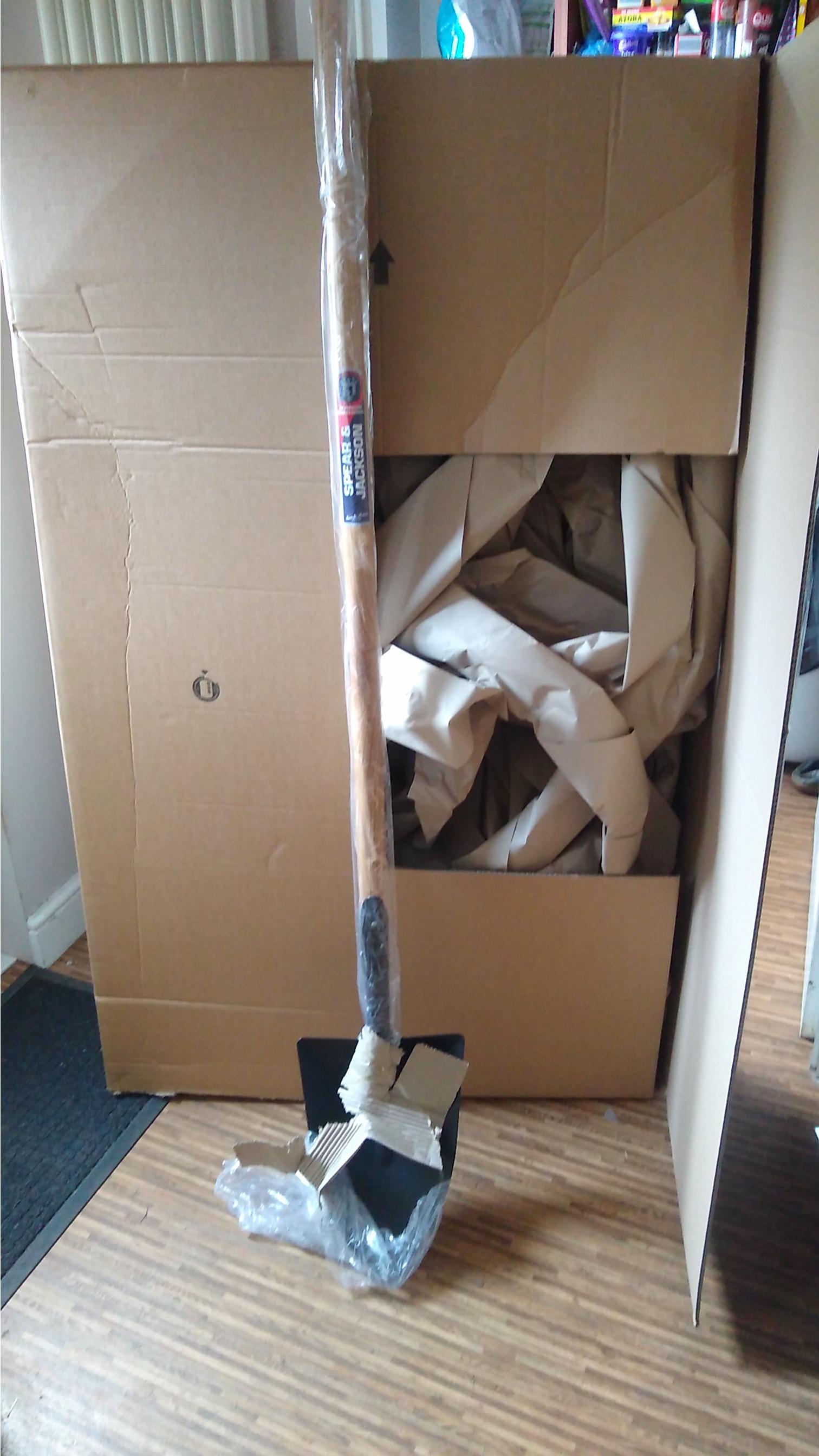 Spear & Jackson 2540HU Irish Round 54-inch Open Socket Shovel : Amazon ...