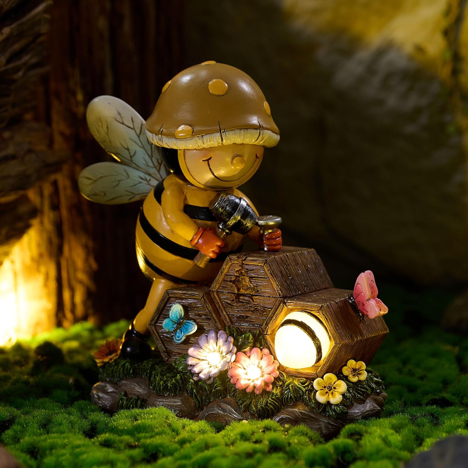 Amazon.com : TERESA'S COLLECTIONS Garden Decor Bee Outdoor Statues ...