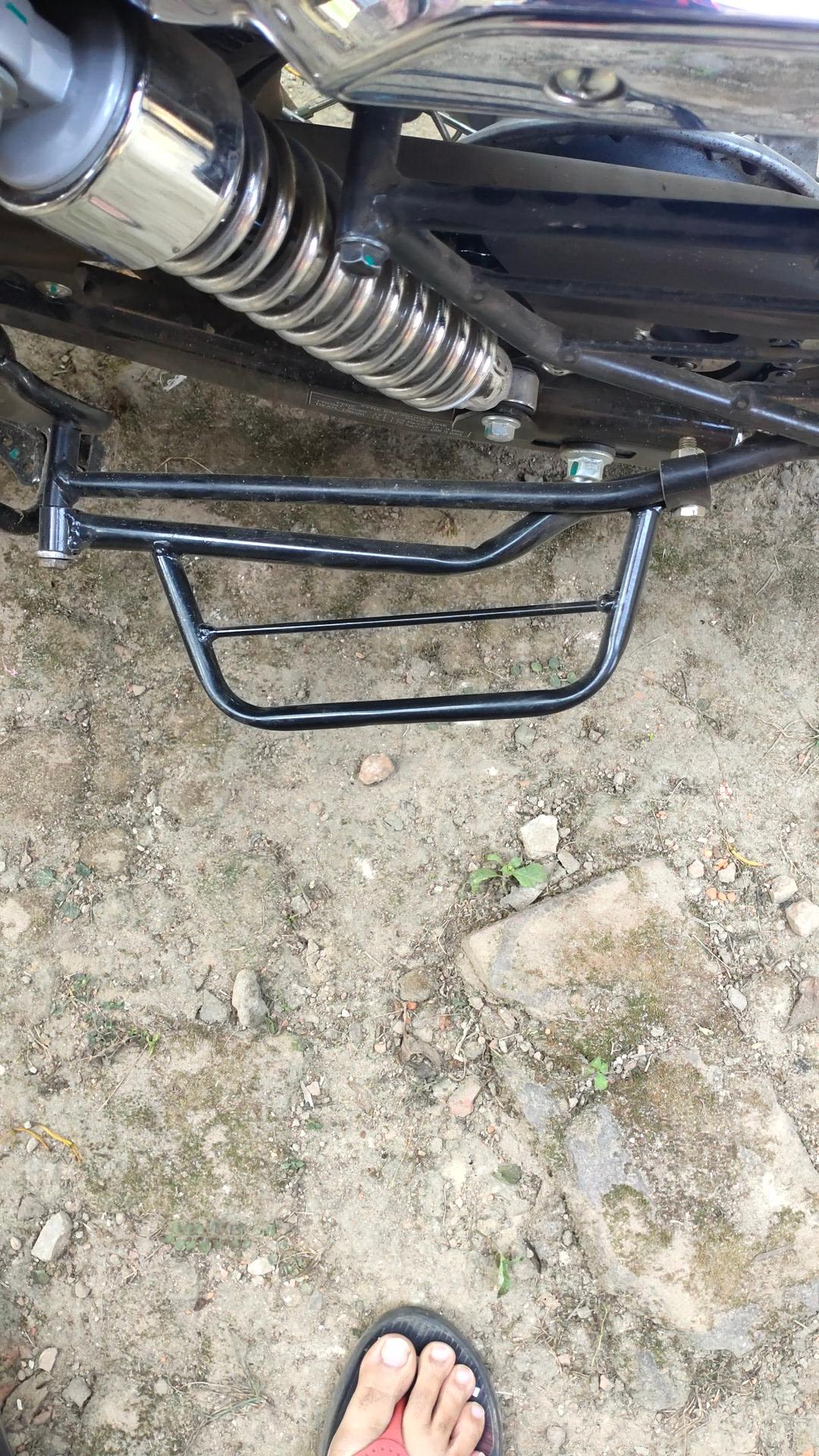 PINZU PINZIU Bajaj Avenger Foot Rest : Amazon.in: Car & Motorbike