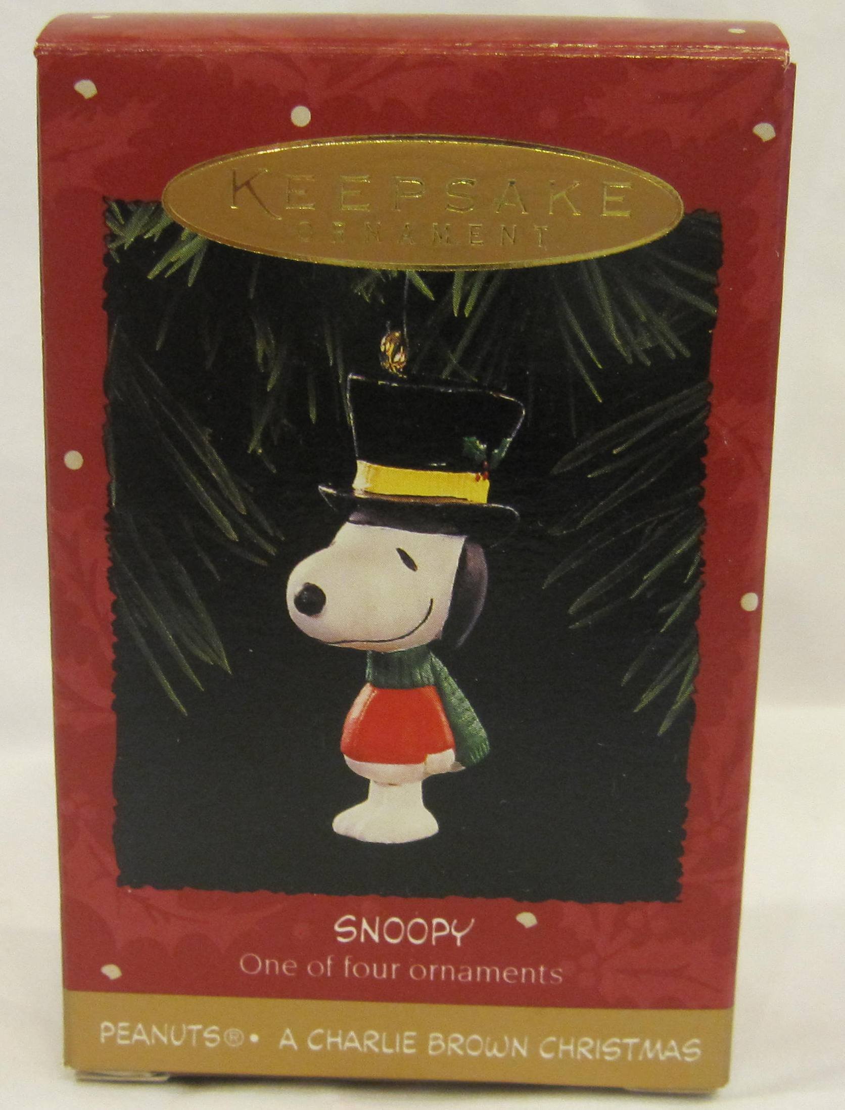 Amazon.com: Hallmark Ornament Snoopy : Home & Kitchen