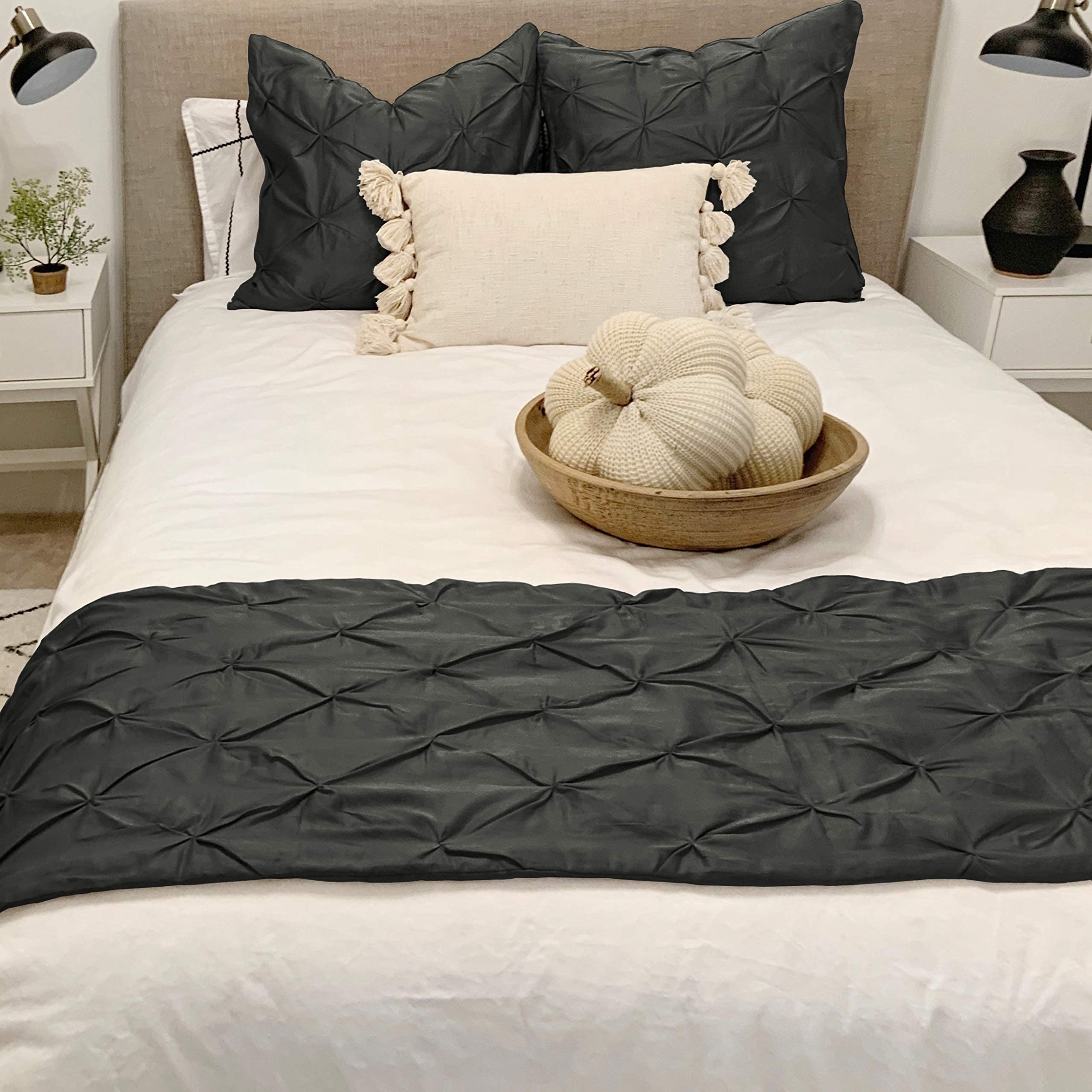 Amazon.com: KBC linen Bed Runner 100% Cotton 800 Thread Count Pinch ...