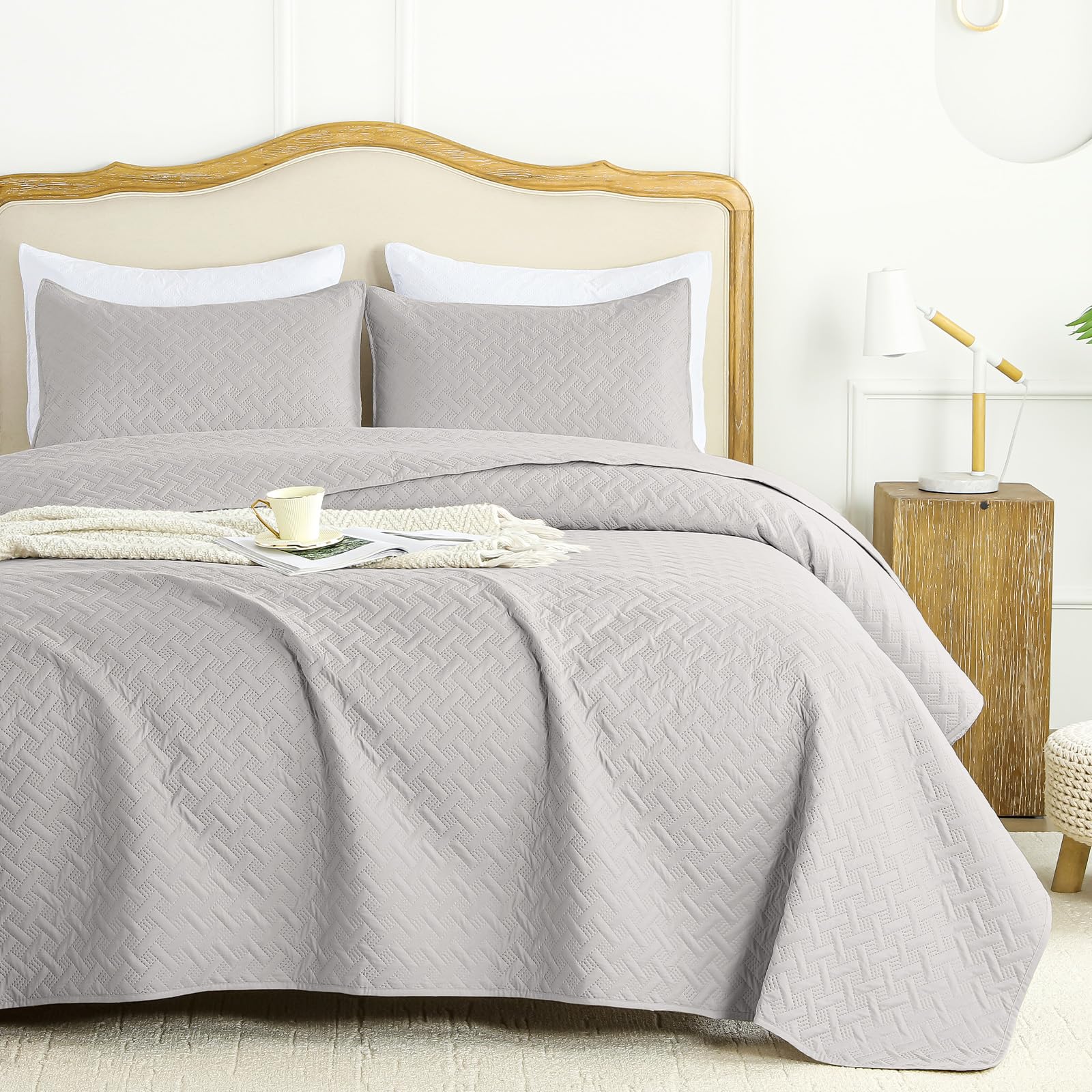 Amazon.com: FLYMME Light Grey Twin Quilt Bedding Set Thin Lightweight ...