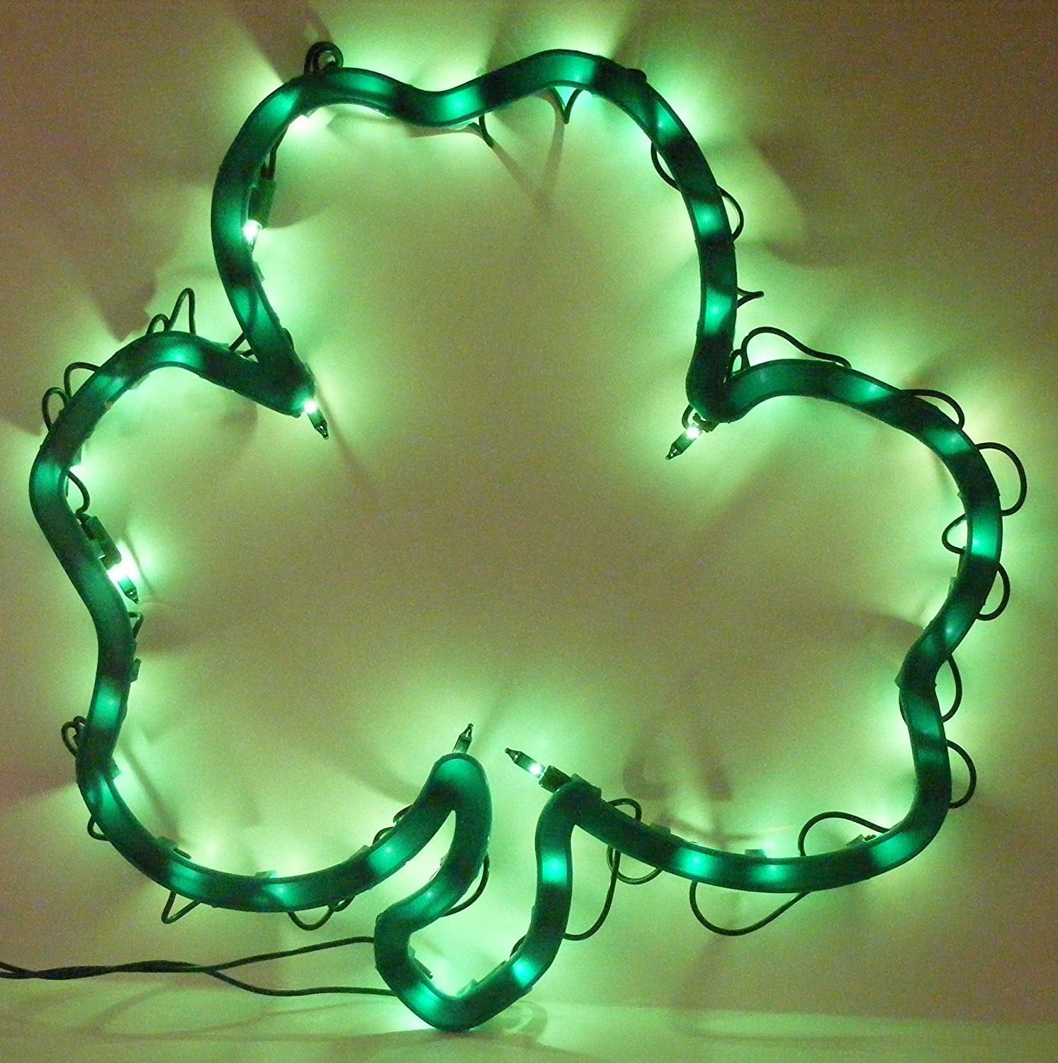 Amazon.com: Lighted Shamrock Sculpture St. Patricks Day Light Window ...