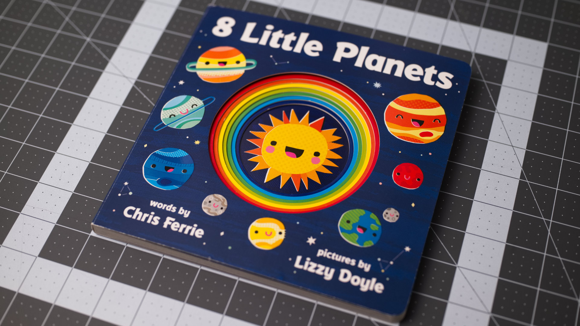 Snapklik.com : 8 Little Planets: A Solar System Book For Kids