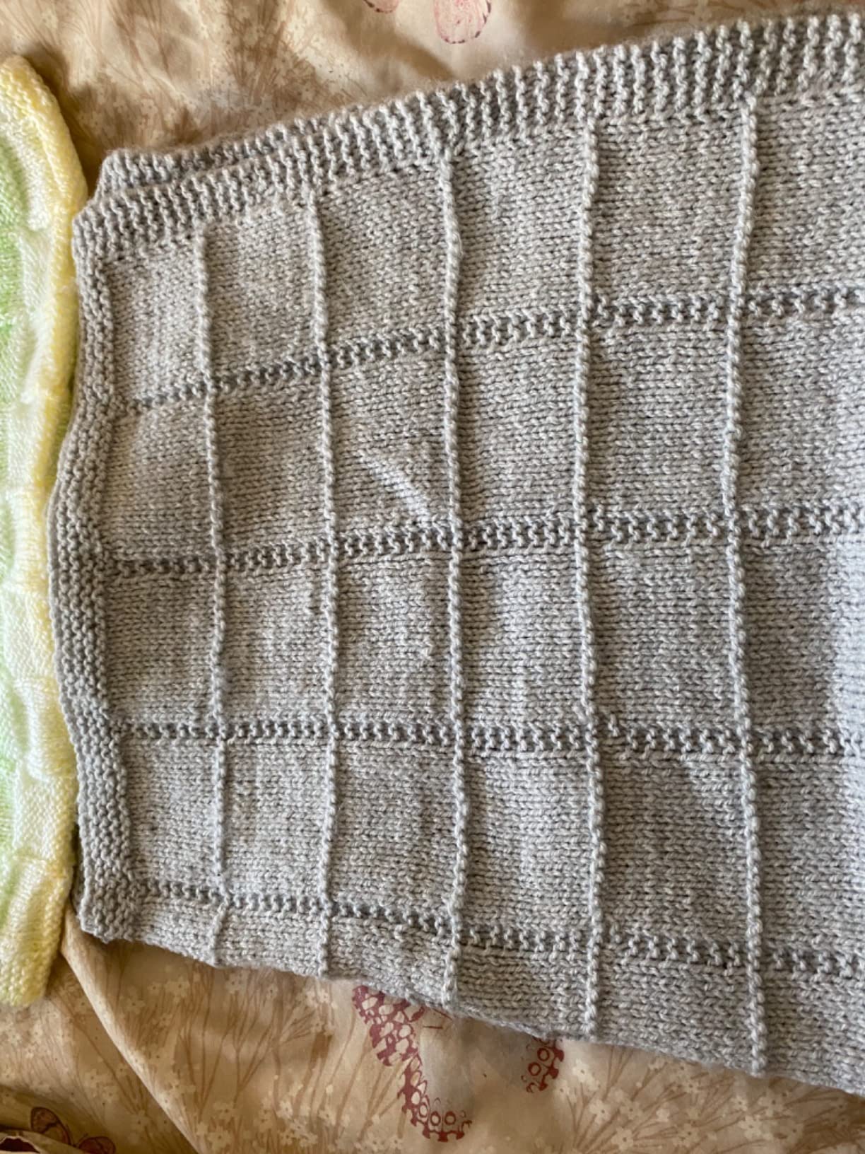 Pack of 5 x 100g Balls Grey Double Knitting Wool - Light Grey : Amazon ...