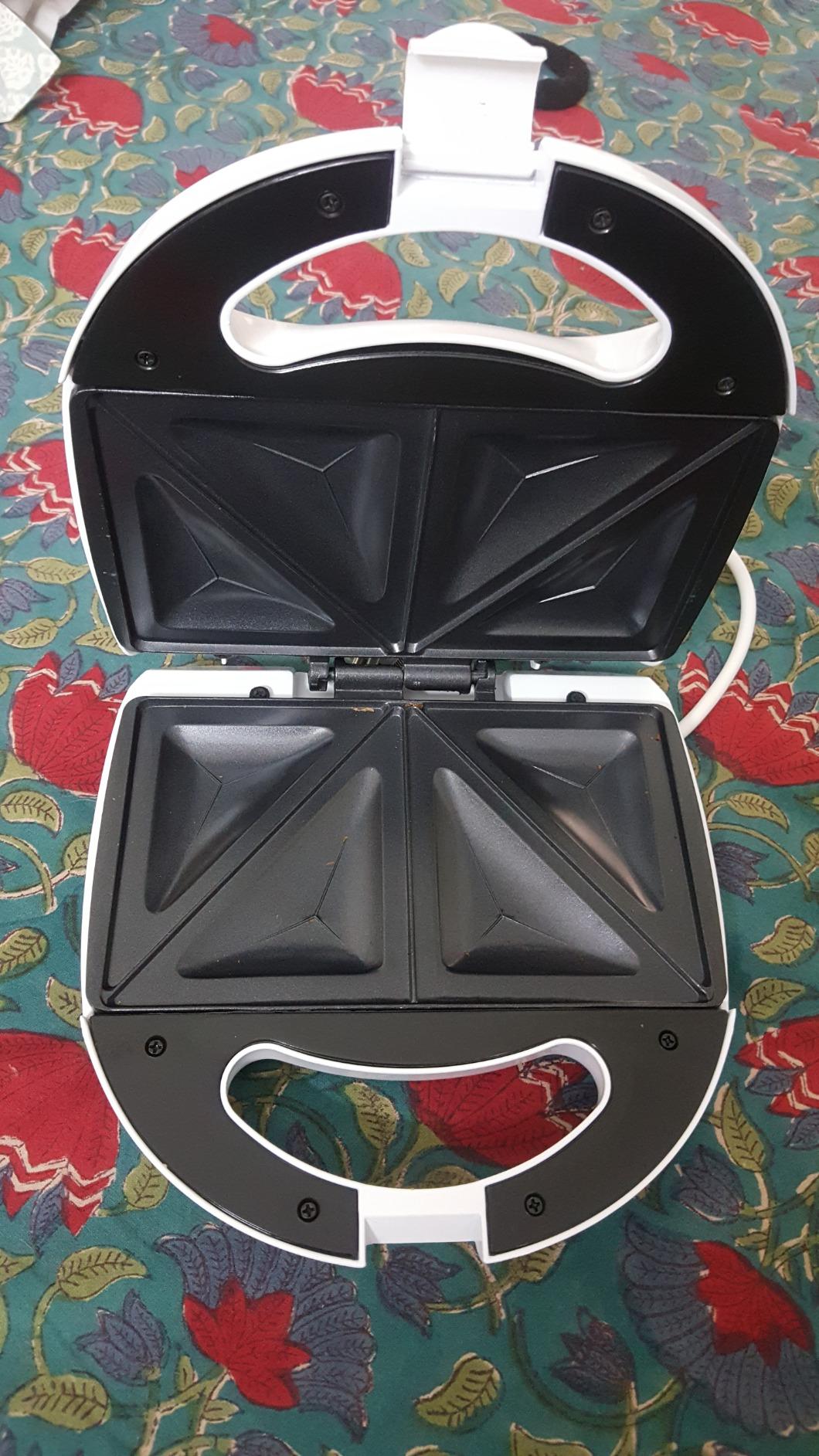 Buy Pigeon by Stovekraft 750W Egnite Plus Bread Sandwich Maker with ...