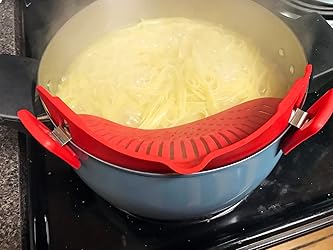 Amazon.com: Clip On Pasta Strainer Silicone - Universal Fit for all ...