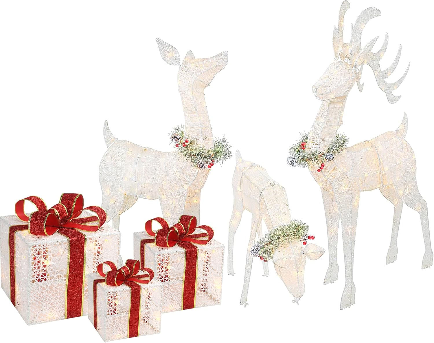 Amazon.com: 3 Piece Reindeer Family - Lighted Deer Set - 210 Lights 52" Buck 44" Doe 28" Fawn ...