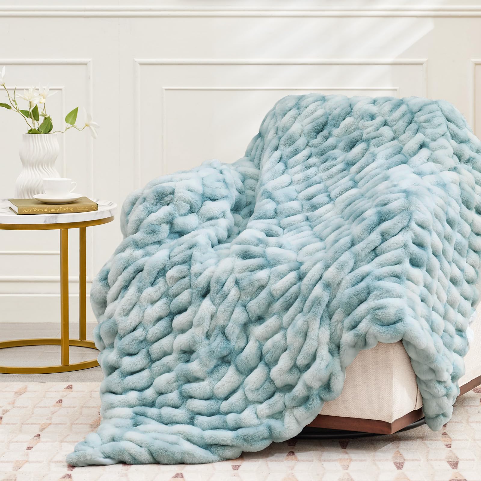 Amazon.com: VFROO Ultra Soft Luxury Faux Fur Throw Blanket for Counch ...