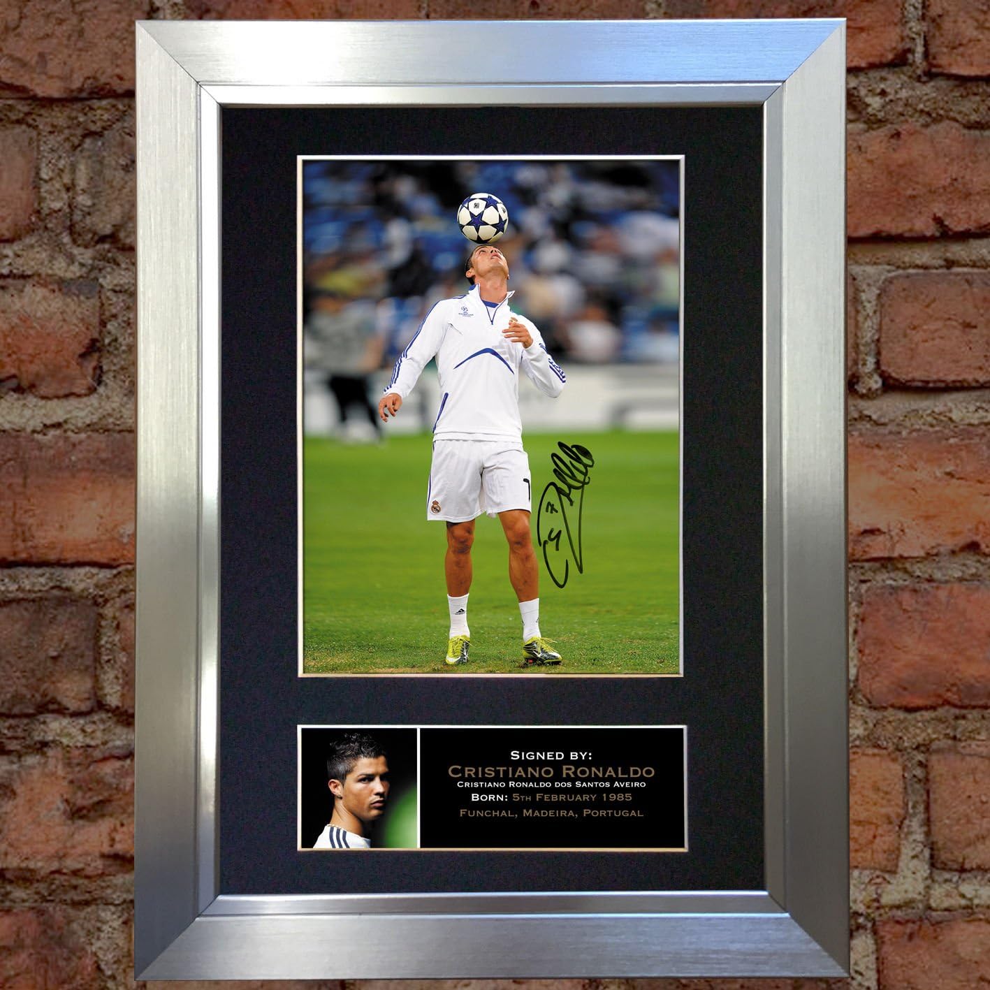Amazon.com: CRISTIANO RONALDO Football Signed Autograph Mounted Photo ...