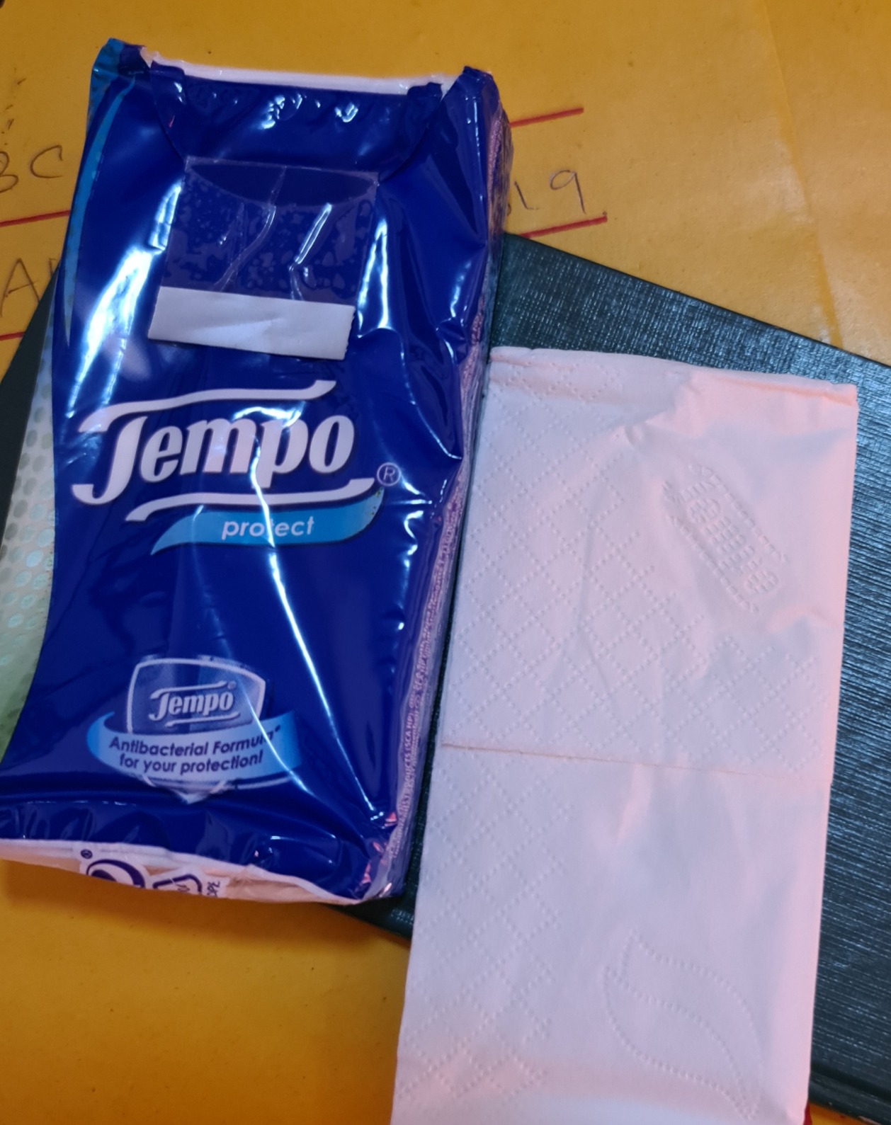 Tempo Pocket Handkerchief Protect - 4 Ply (9 Pulls, Pack of 10 ...