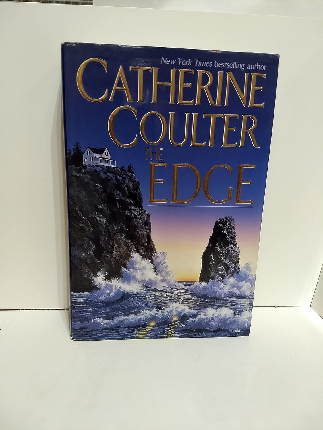 The Edge (An FBI Thriller): Coulter, Catherine: 9780399145063: Amazon ...