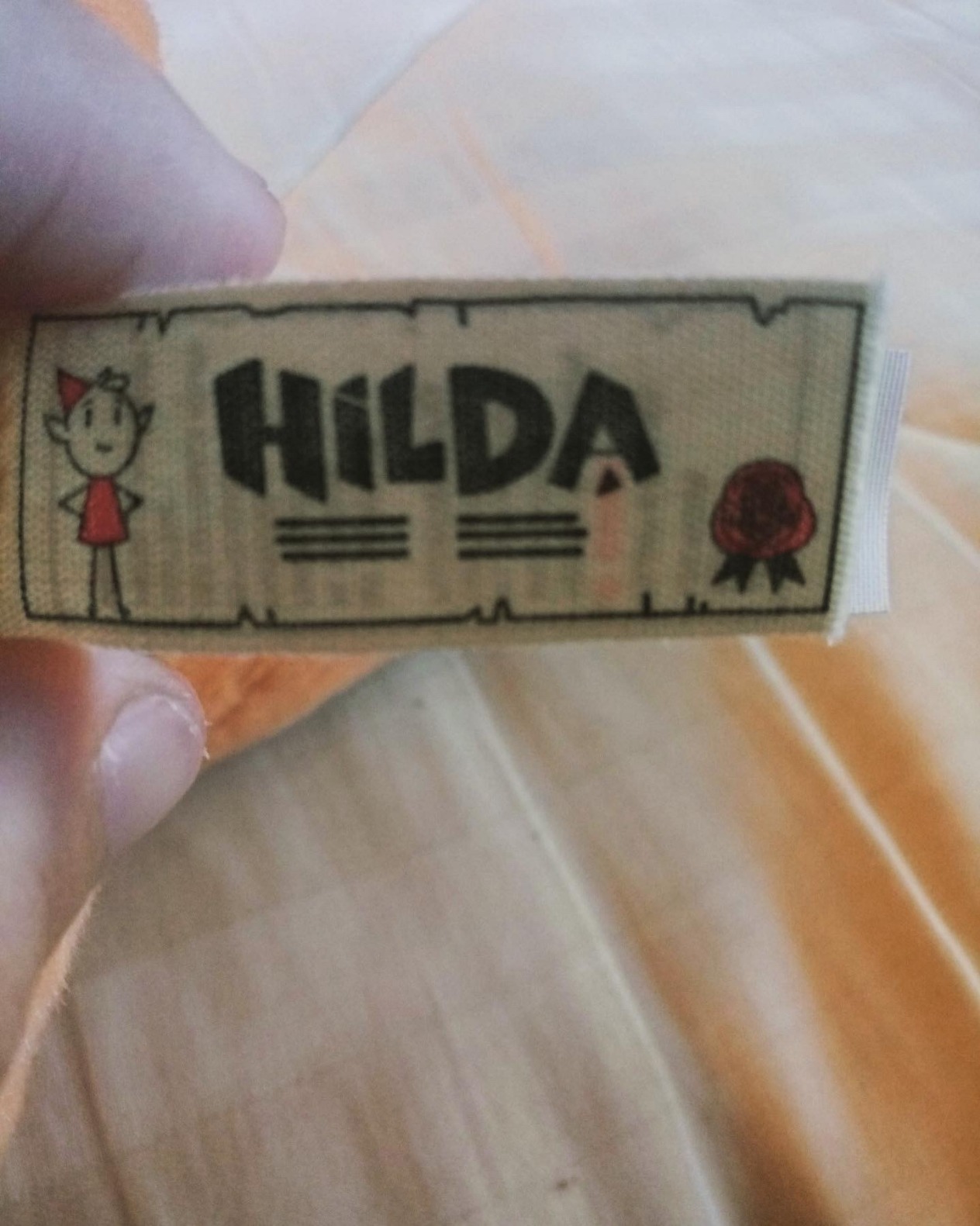 Amazon.com: GUND 6059373 Hilda Woff, 10 inches : Toys & Games