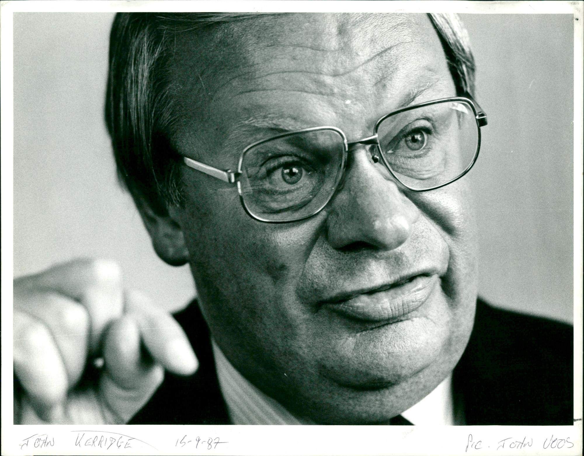 John Kerridge's Instagram, Twitter & Facebook on IDCrawl