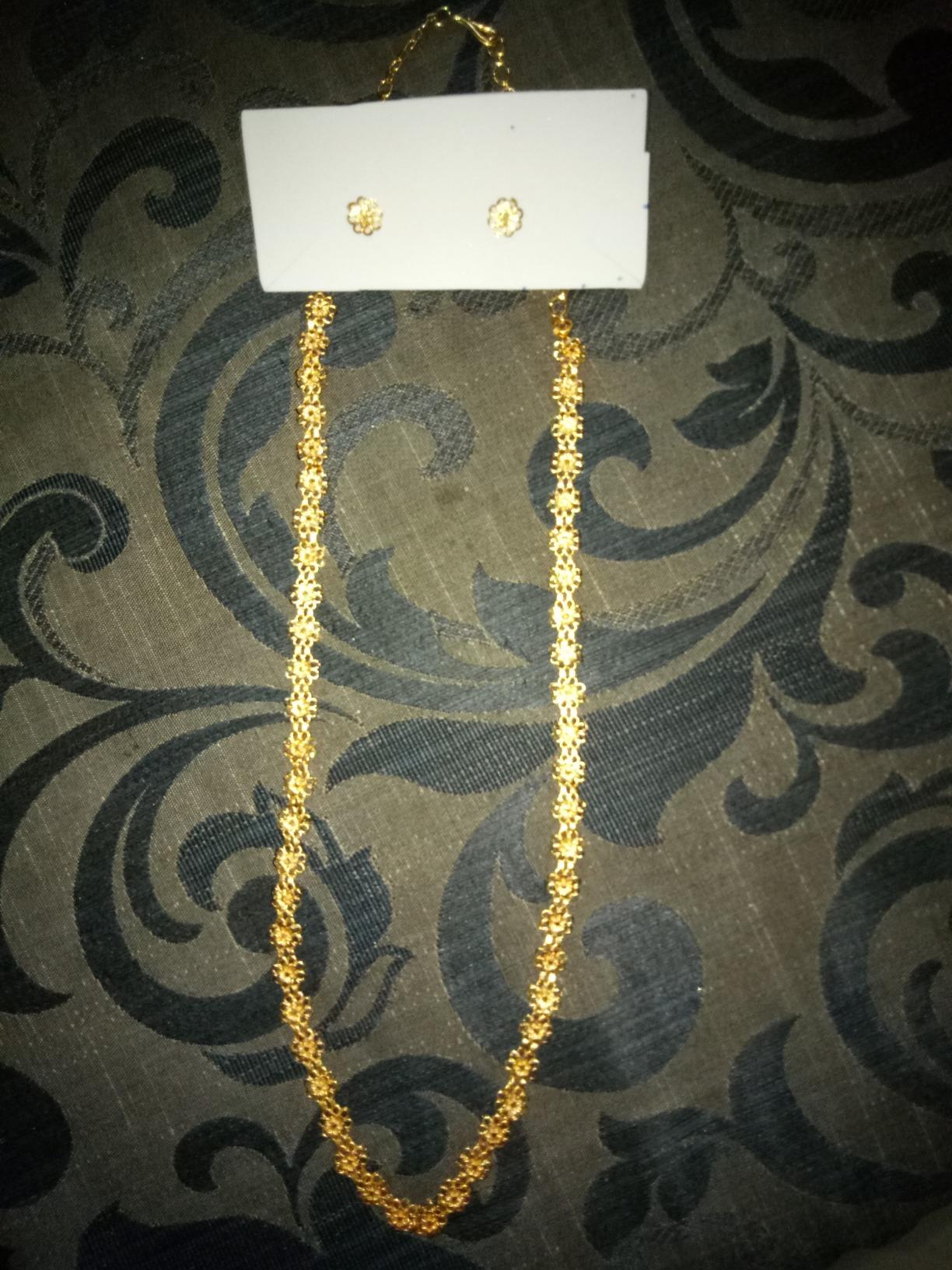 Buy SOM Maharashtrian Floral Bakuli Haar 18" Gold Plated Strand ...